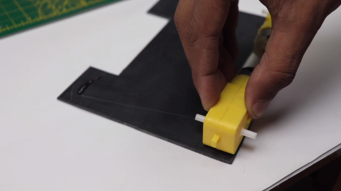 How to Make Arduino Gesture Control Robot at Home Using Radio Module ...