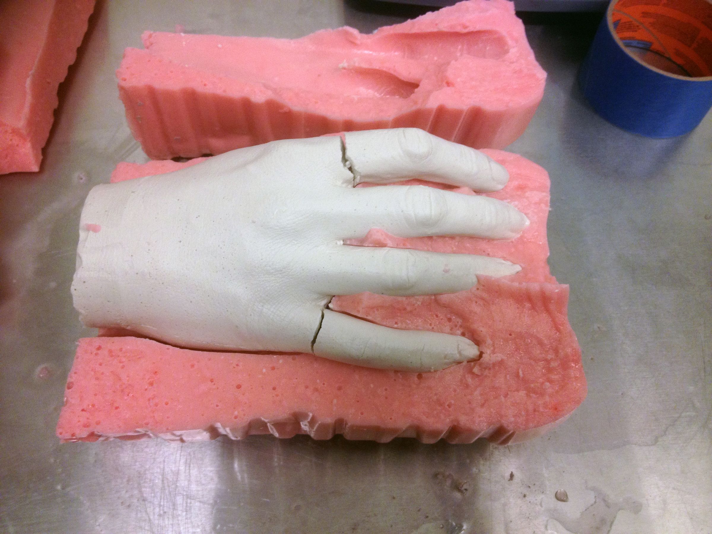 3D Scanning My Hand and Printing the Perfect Glove Mannequin : 8 Steps ...
