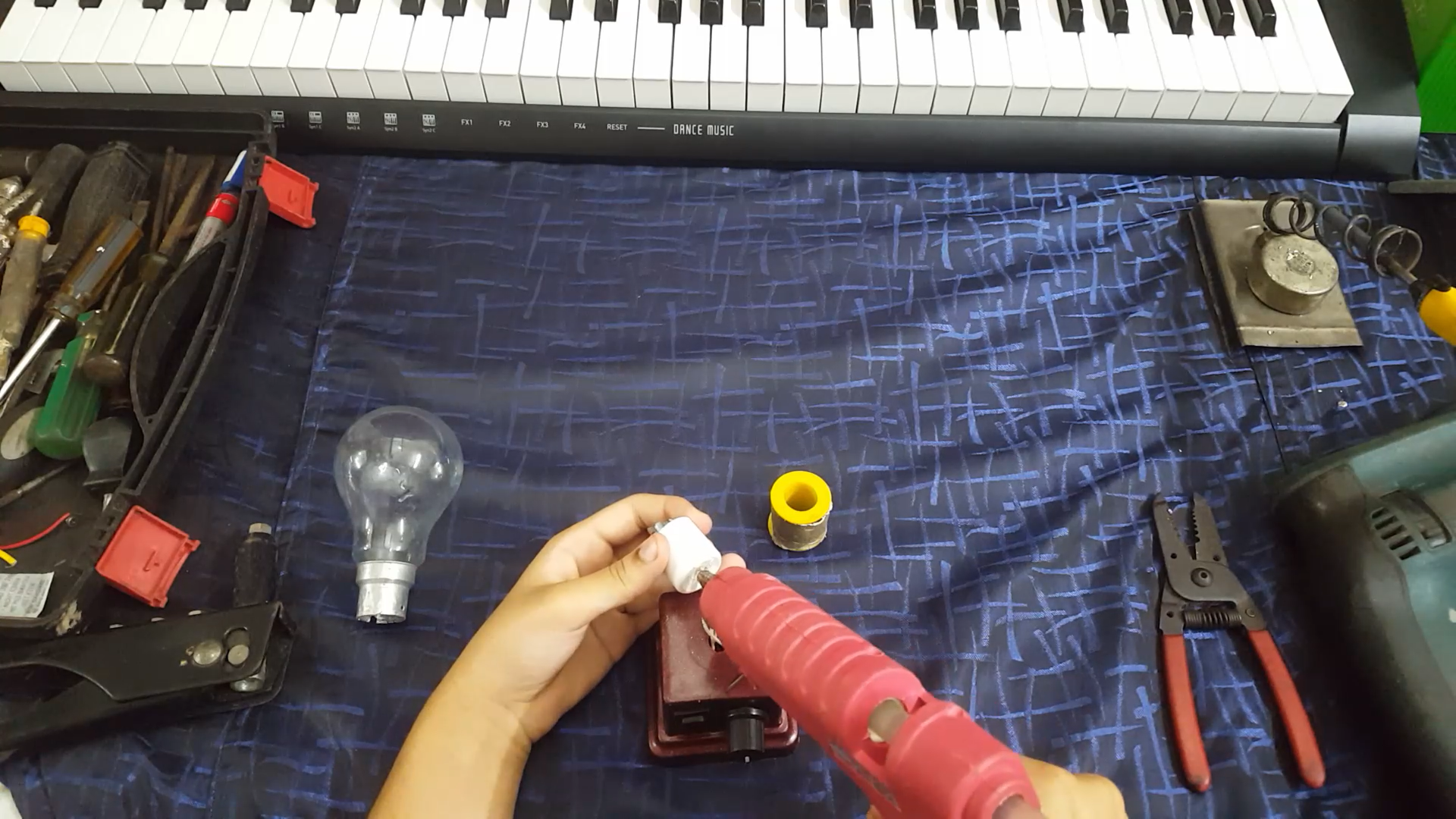 Mini Tornado Maker : 5 Steps (with Pictures) - Instructables