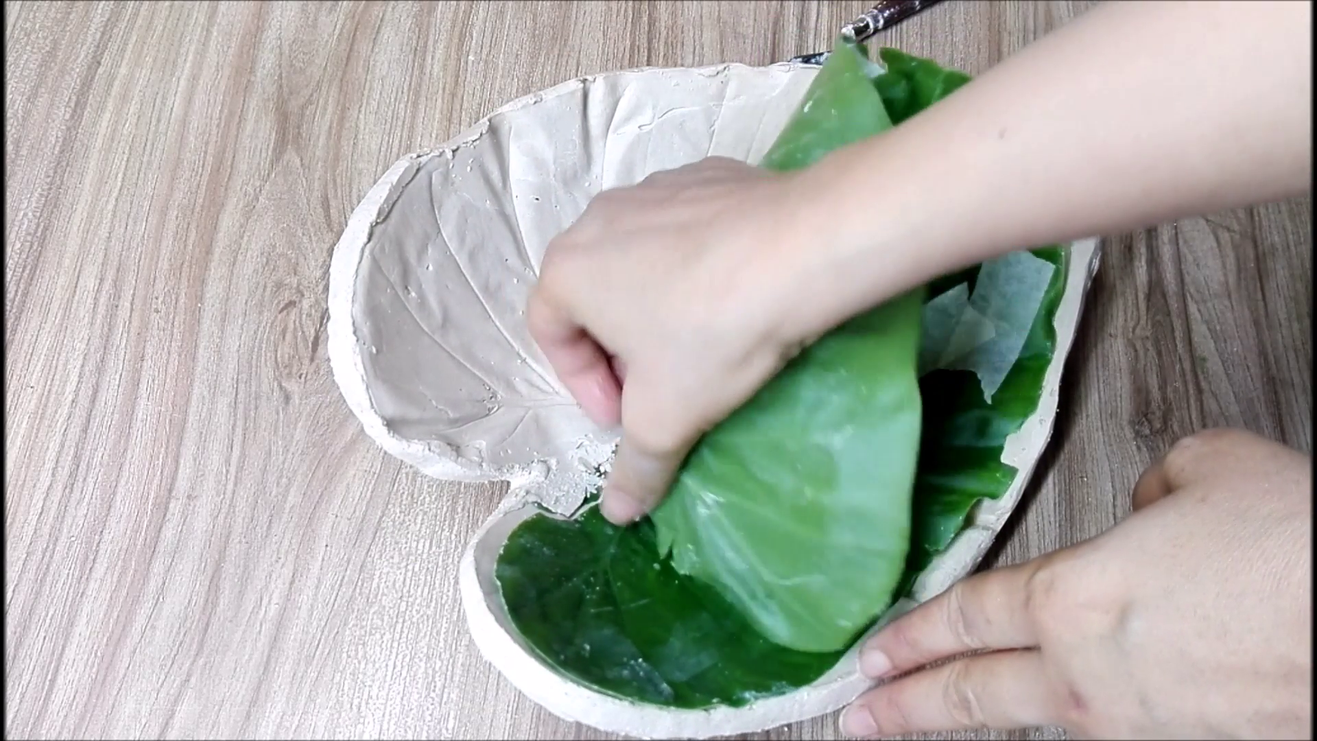 How to Make Concrete Leaf Casting Bowl | Elephant Ear Cement Leaf ...