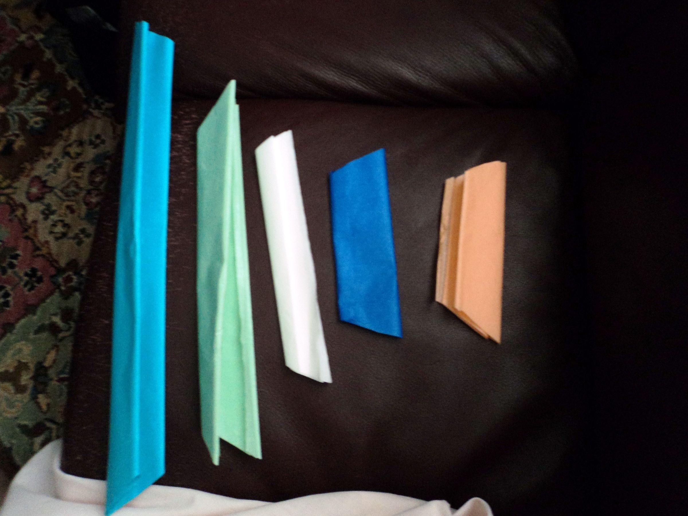 Giant Tissue Paper Flowers : 5 Steps (with Pictures) - Instructables