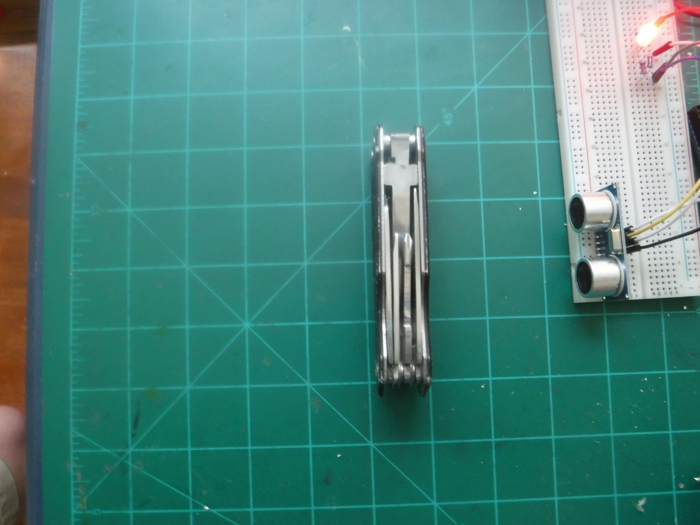 Ultrasonic RGB Led : 3 Steps - Instructables