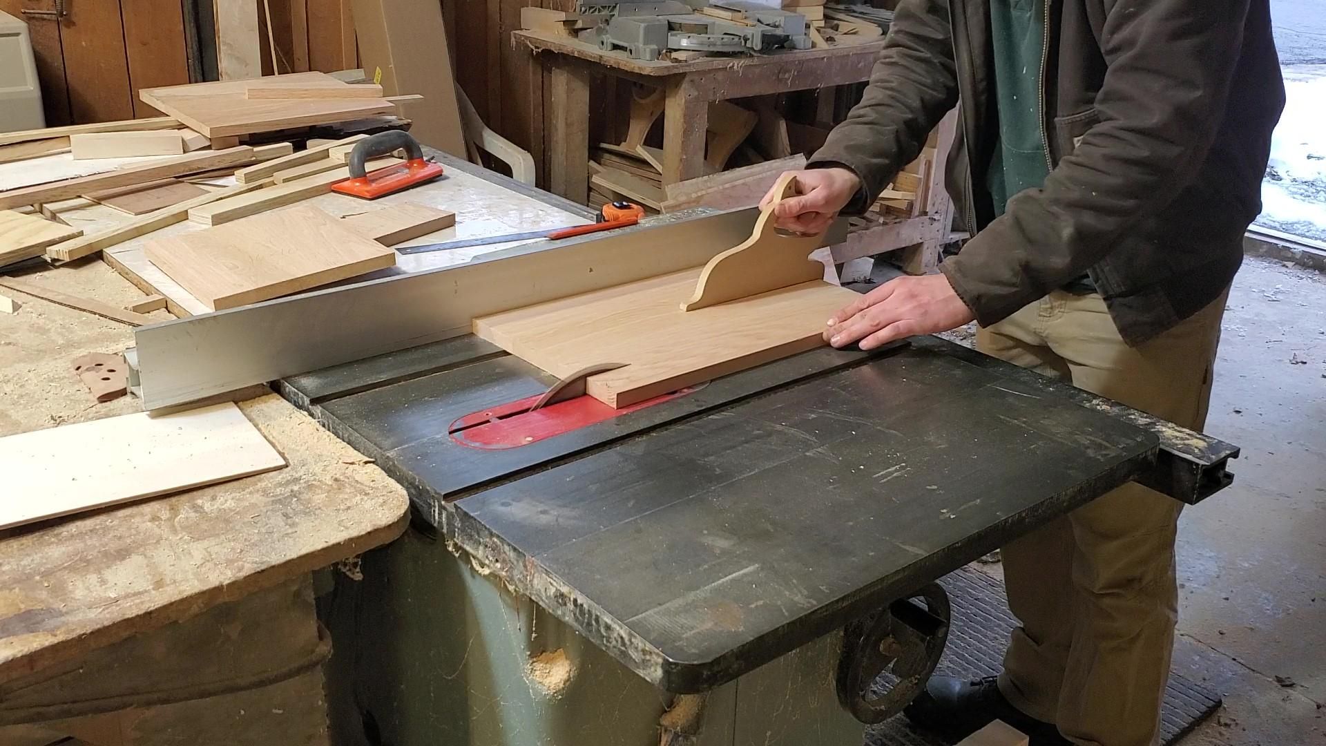 Foldable Stool - Reverse Engineering the Tallon Stool : 6 Steps (with ...