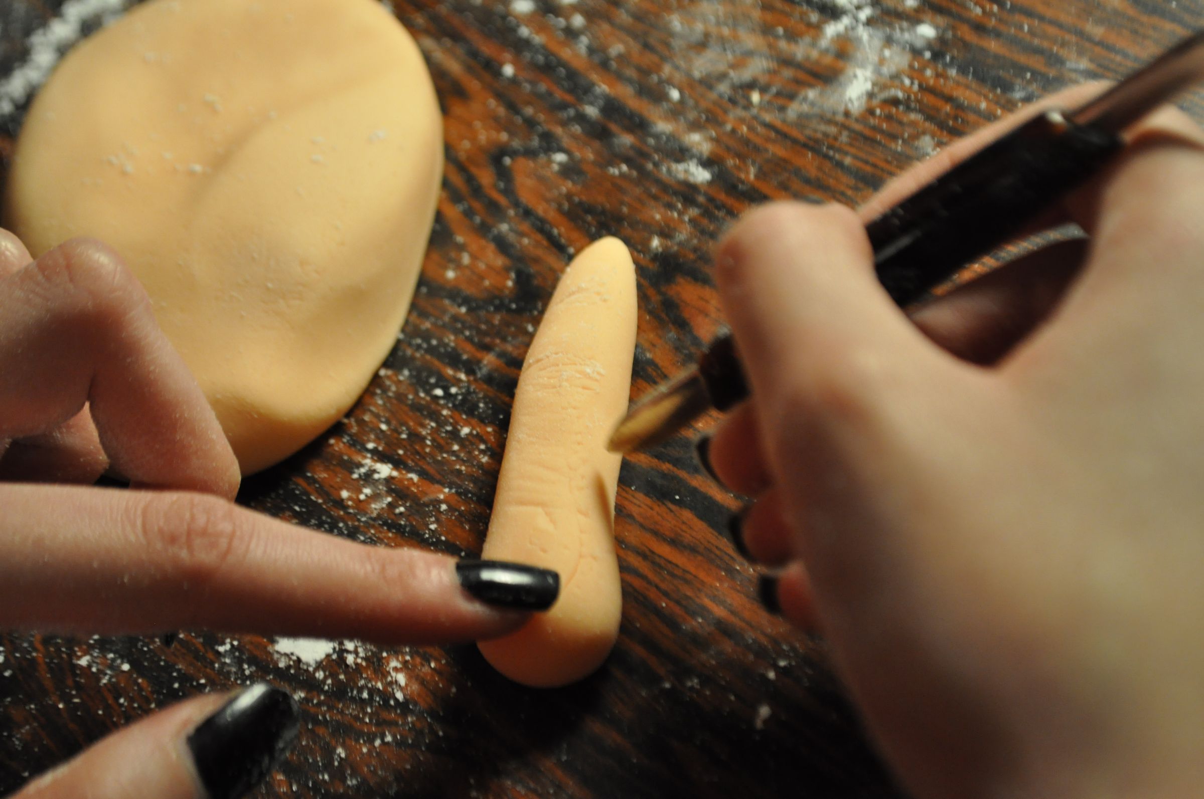 Severed Hand Cake : 4 Steps (with Pictures) - Instructables