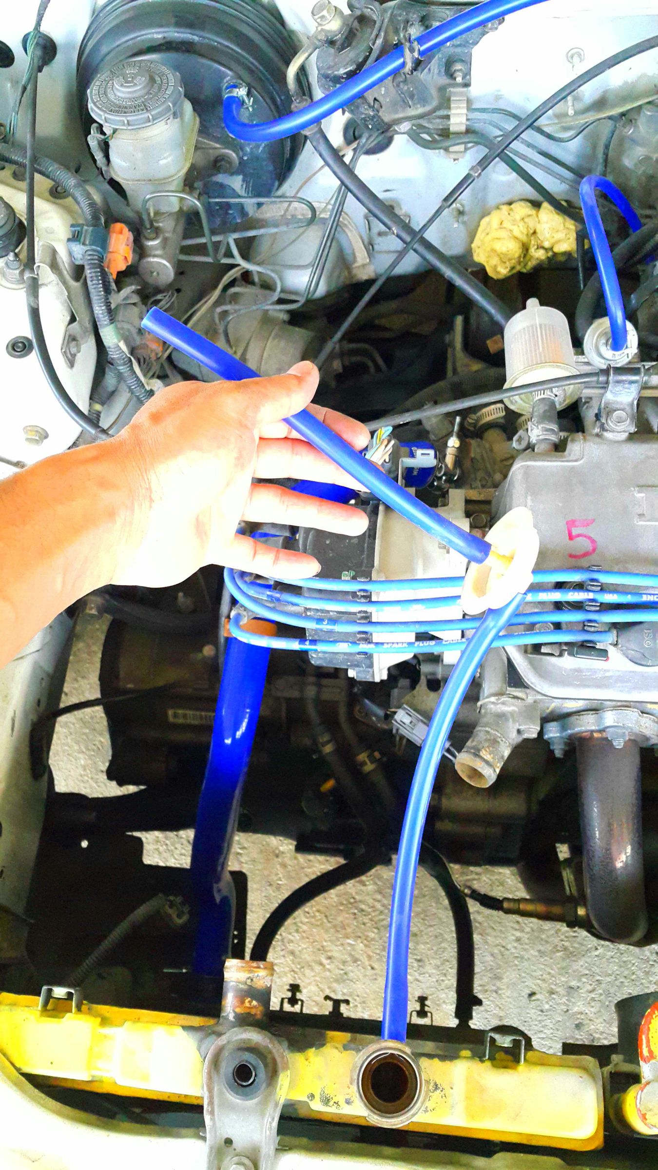 Replacing Engine Vacuum Hoses! : 3 Steps - Instructables