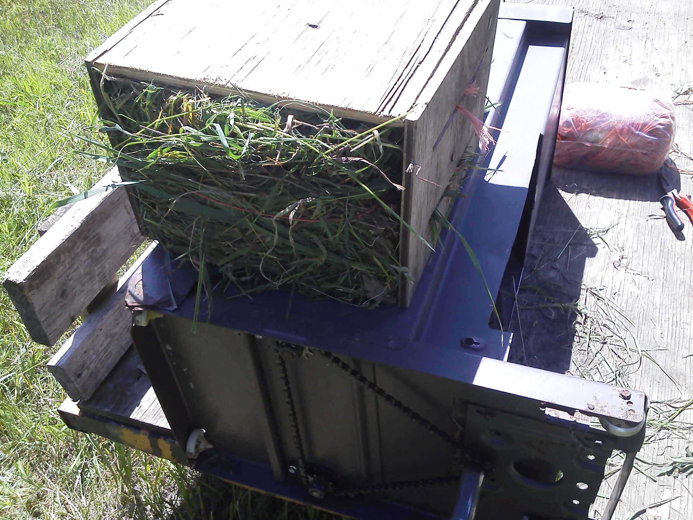 Mini Hay Baler Made From a Re-purposed Trash Compactor : 9 Steps (with ...