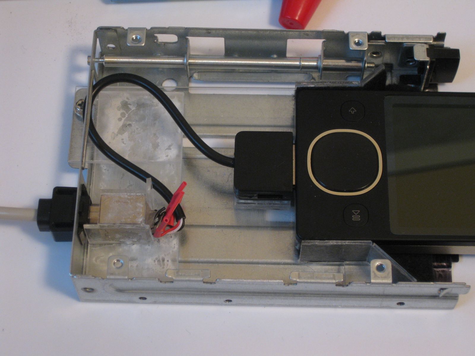 Seamless Zune Dock - HP Pocket Media Drive Bay : 9 Steps - Instructables