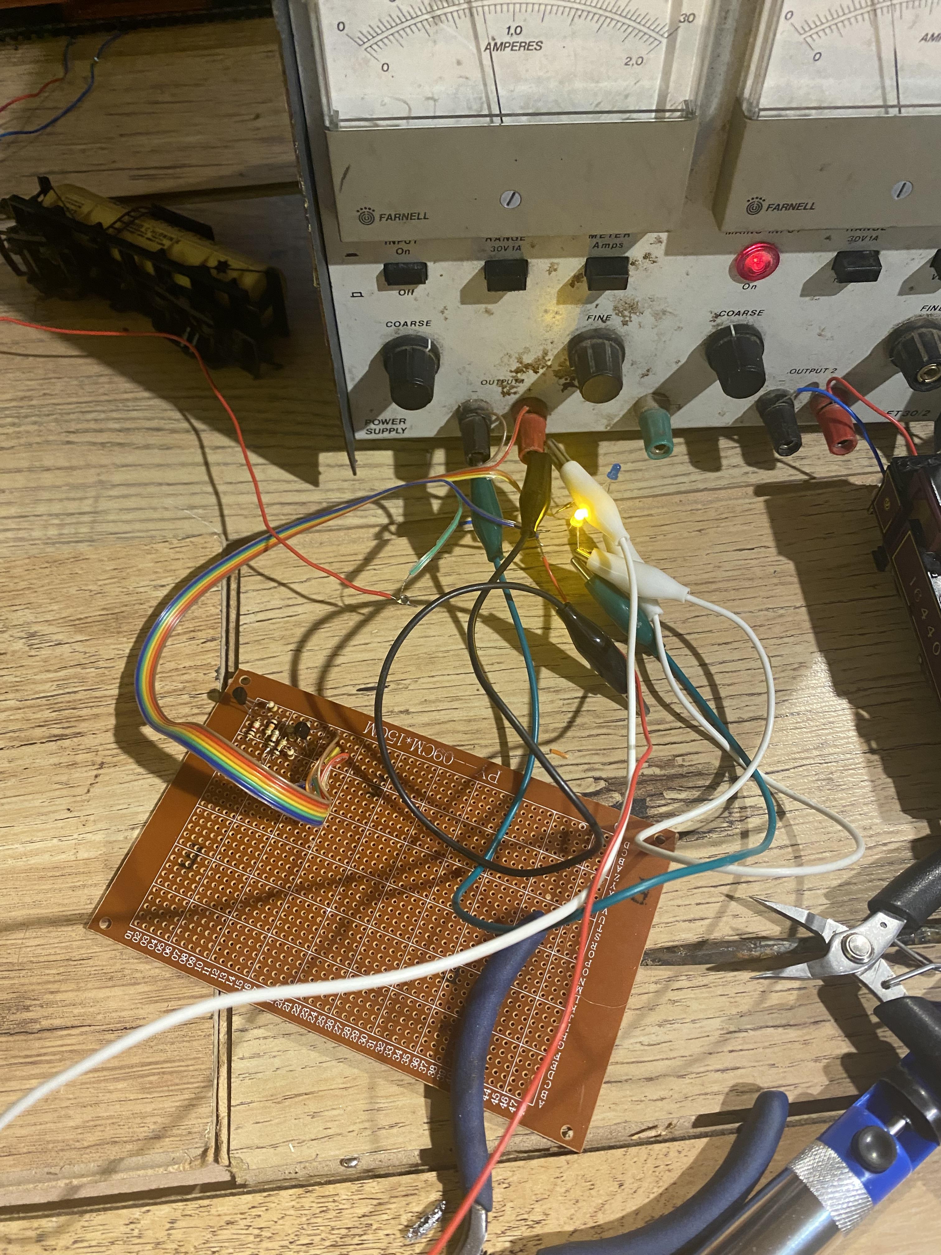 Flip-Flop Circuit (Transistor-Transistor SR Latch Circuit) : 3 Steps ...