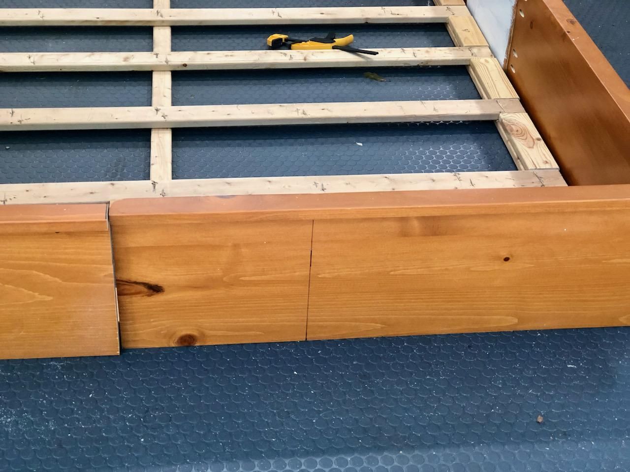 DIY Modern Bed Frame From Old Boxspring : 5 Steps - Instructables