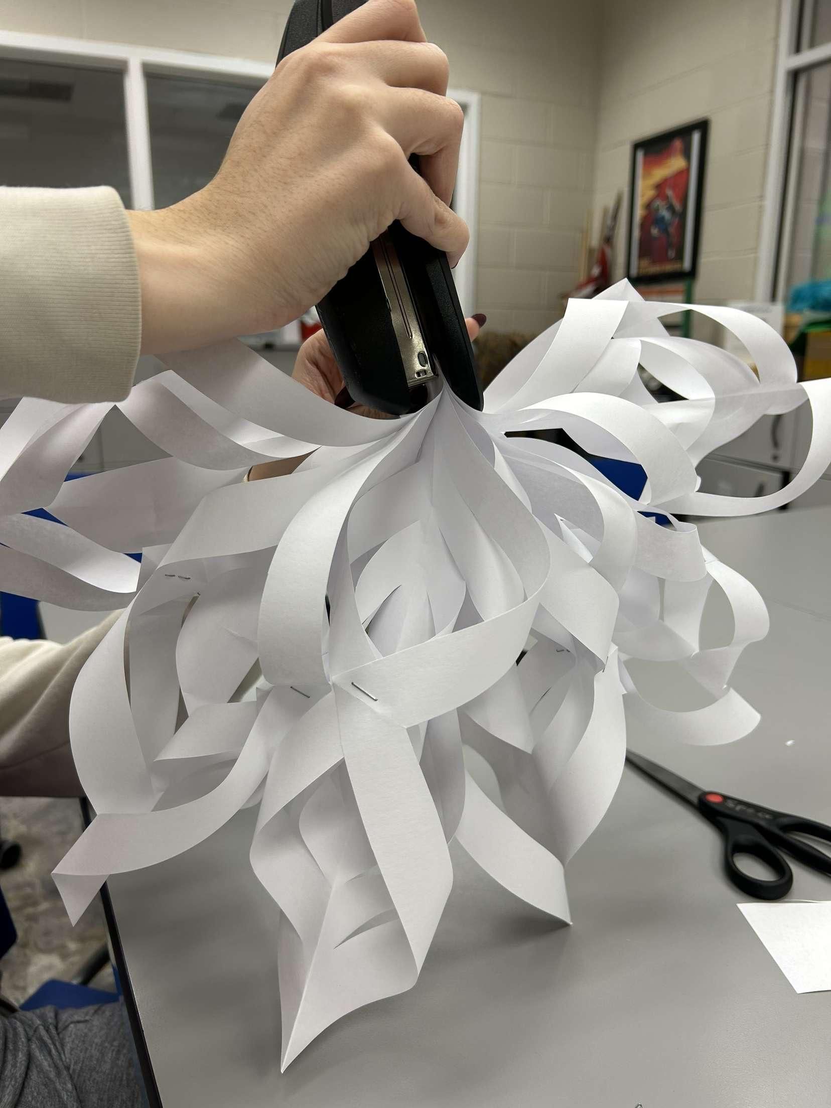 Large Paper Snowflake : 8 Steps - Instructables