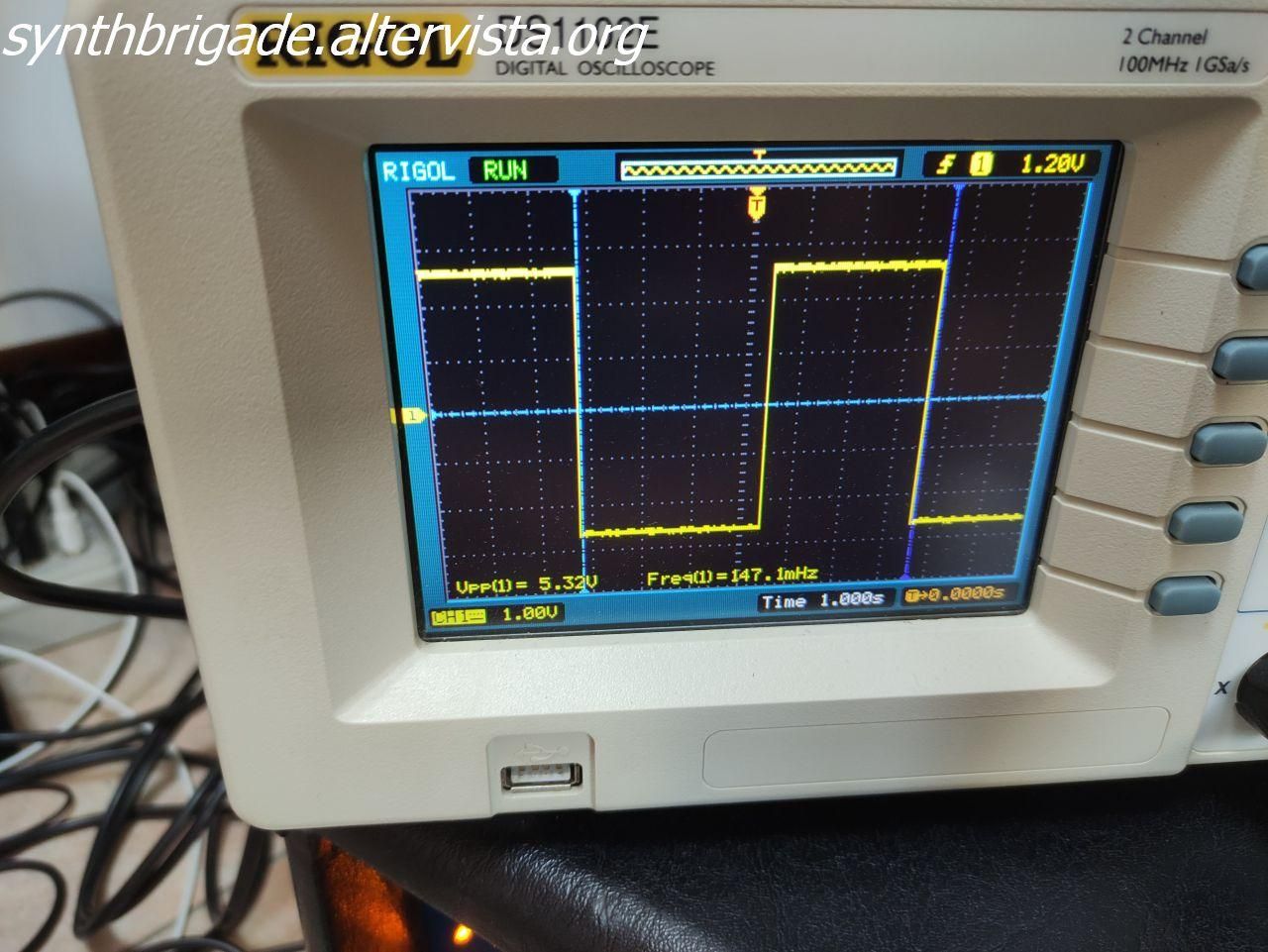 Variable Waveshape Low Frequency Oscillator : 4 Steps - Instructables
