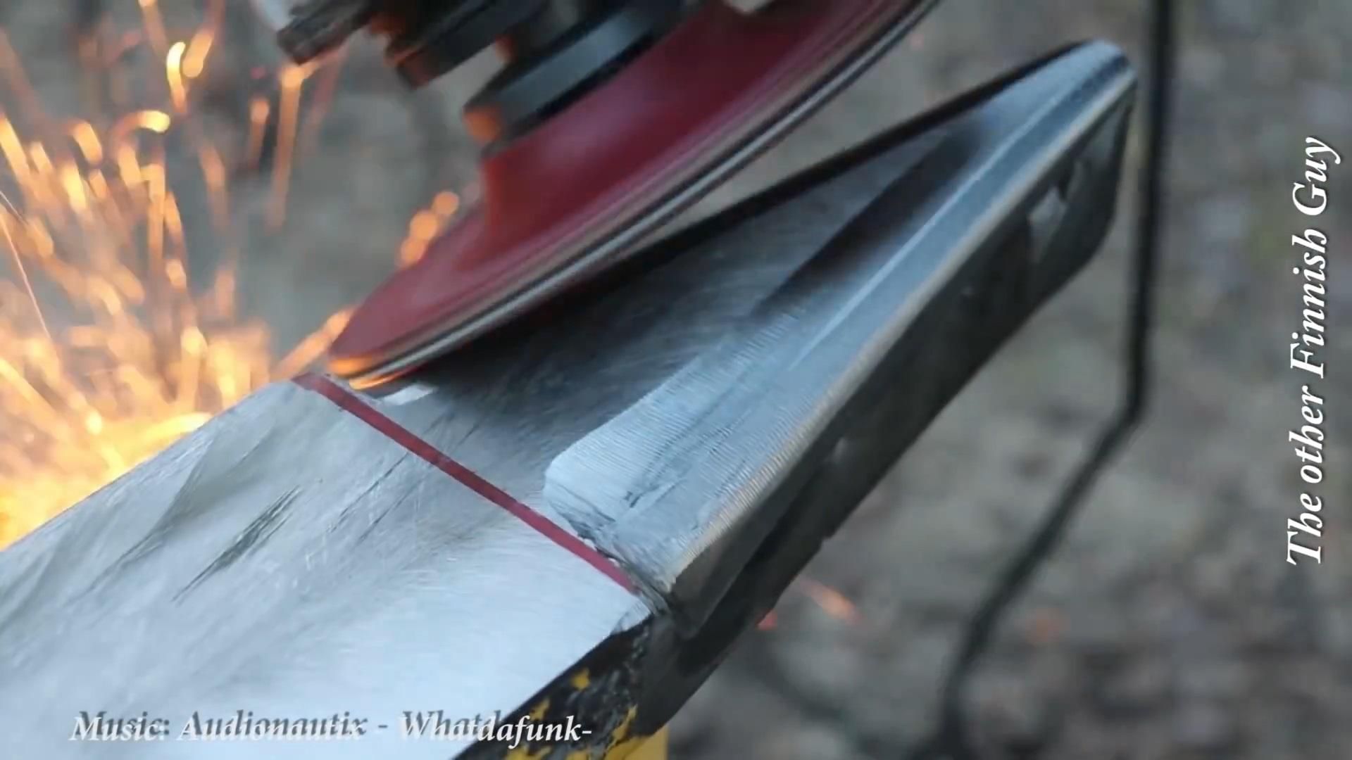 Making Aso / Railroad Track Anvil Using Angle Grinders. : 10 Steps ...