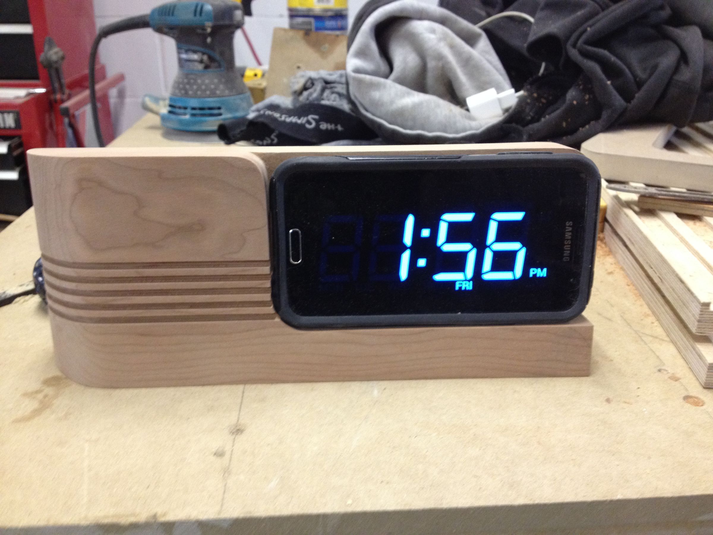 Retro Inspired Phone Dock : 11 Steps (with Pictures) - Instructables