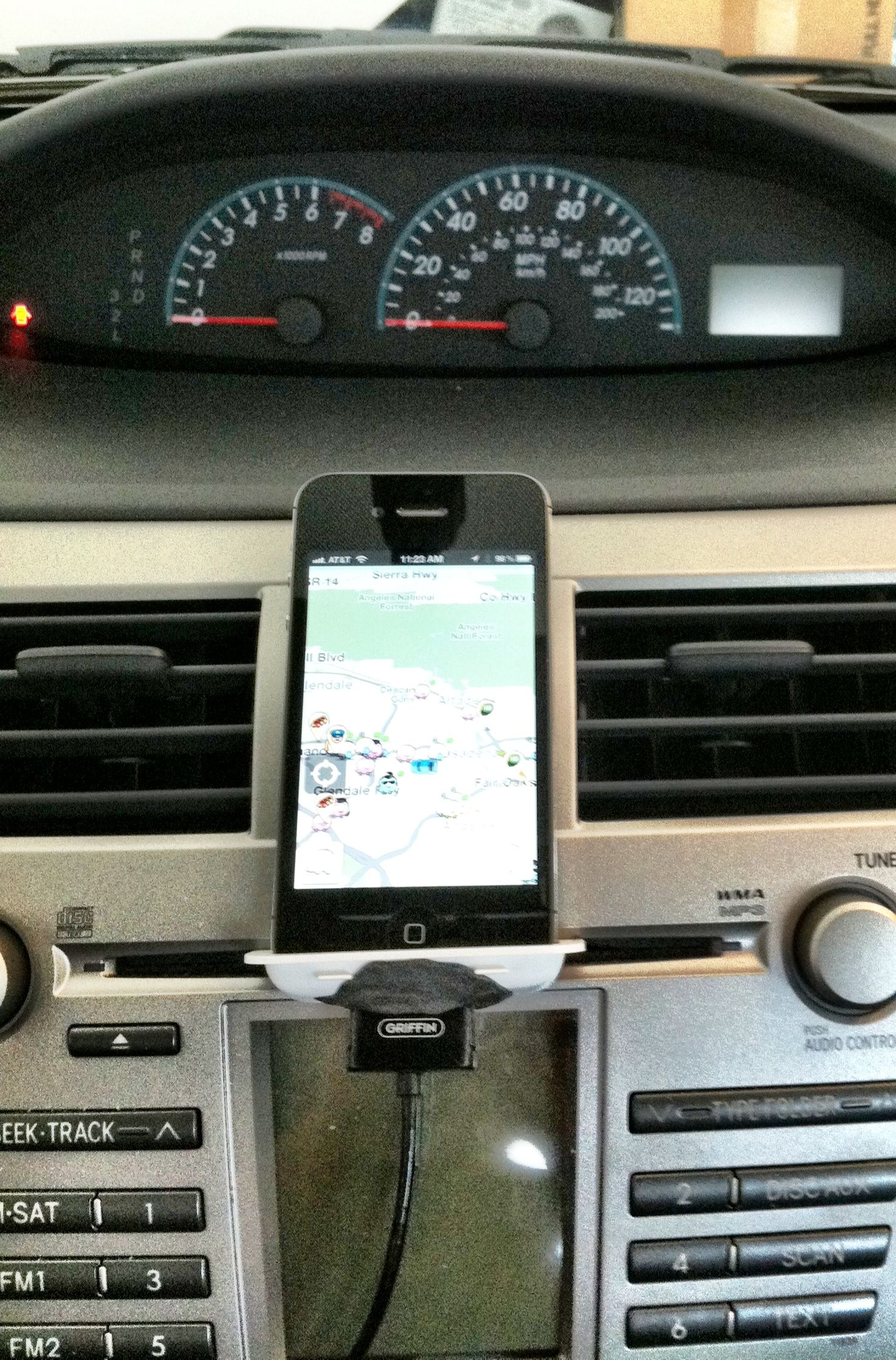 Homemade IPhone Car Mount : 3 Steps - Instructables