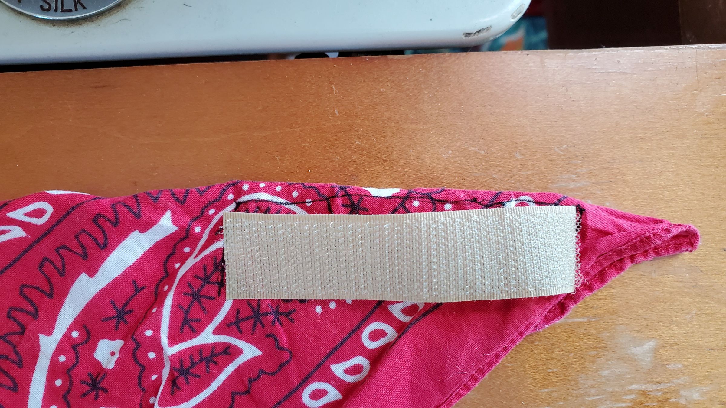 Backup Mask for One Handed Use : 3 Steps - Instructables