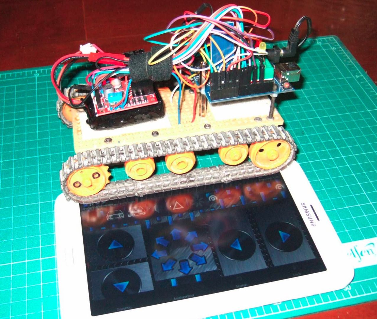 Tracked Robot Bluetooth Controlled by Arduino Via Android Application ...
