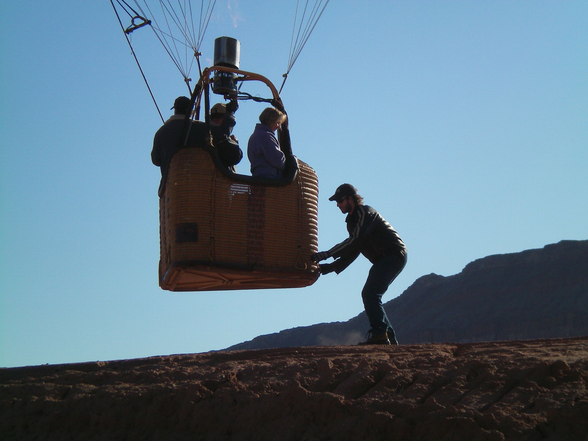 How to Crew for a Hot Air Balloon : 14 Steps (with Pictures ...