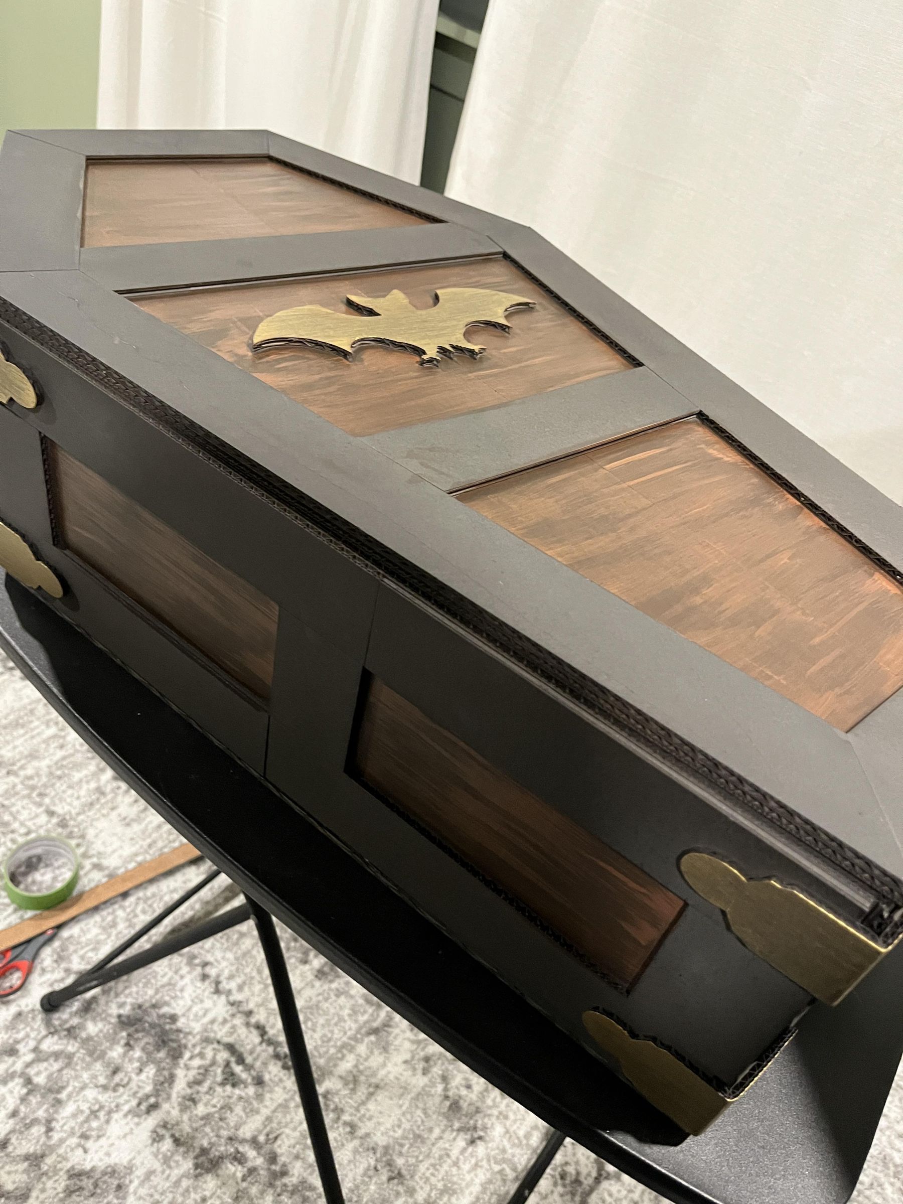 Dracula's Coffin From Cardboard : 5 Steps (with Pictures) - Instructables