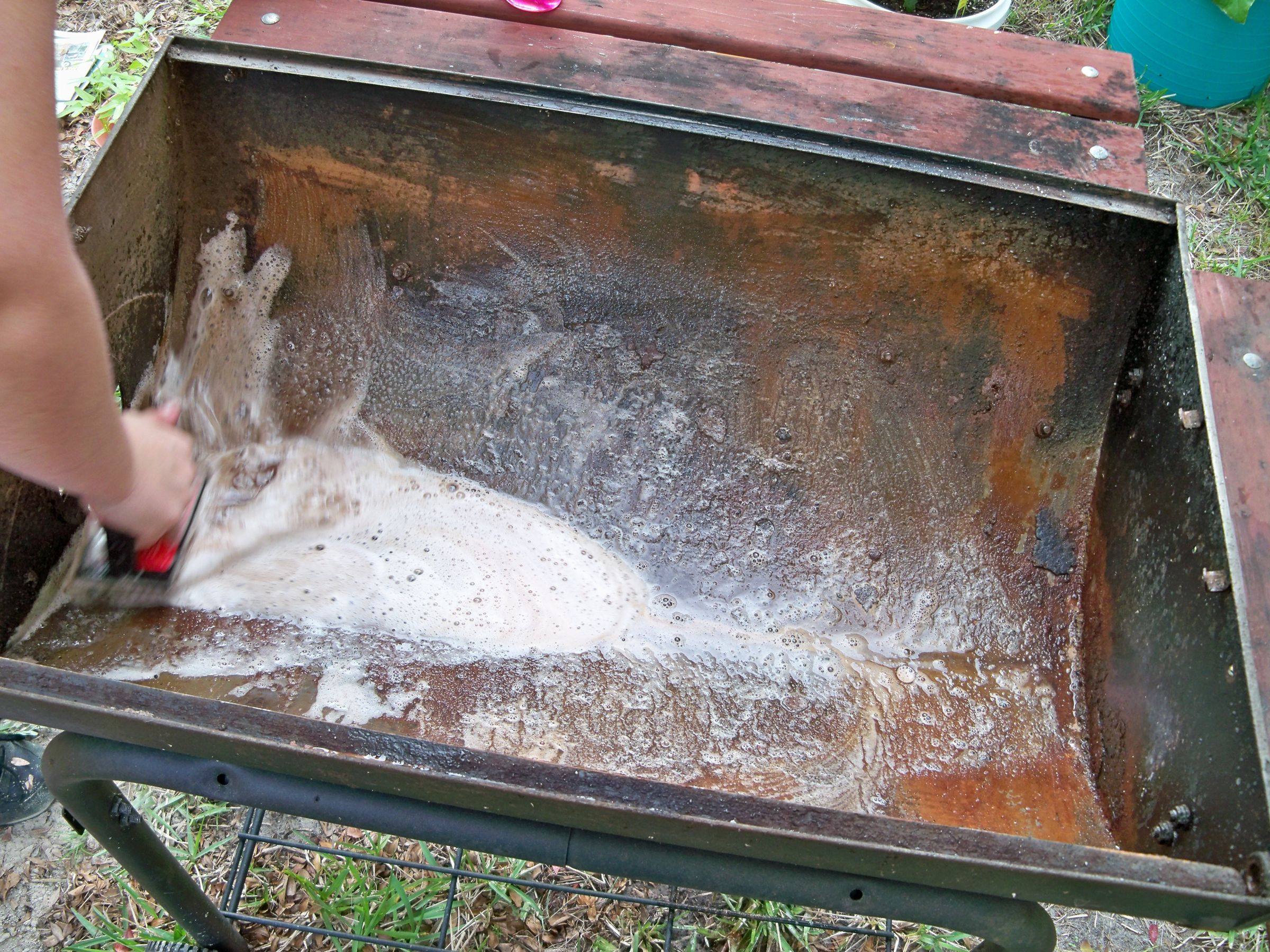 Upcycle a Discarded Grill/Smoker to a Fun Planter Box(updated) : 4 ...