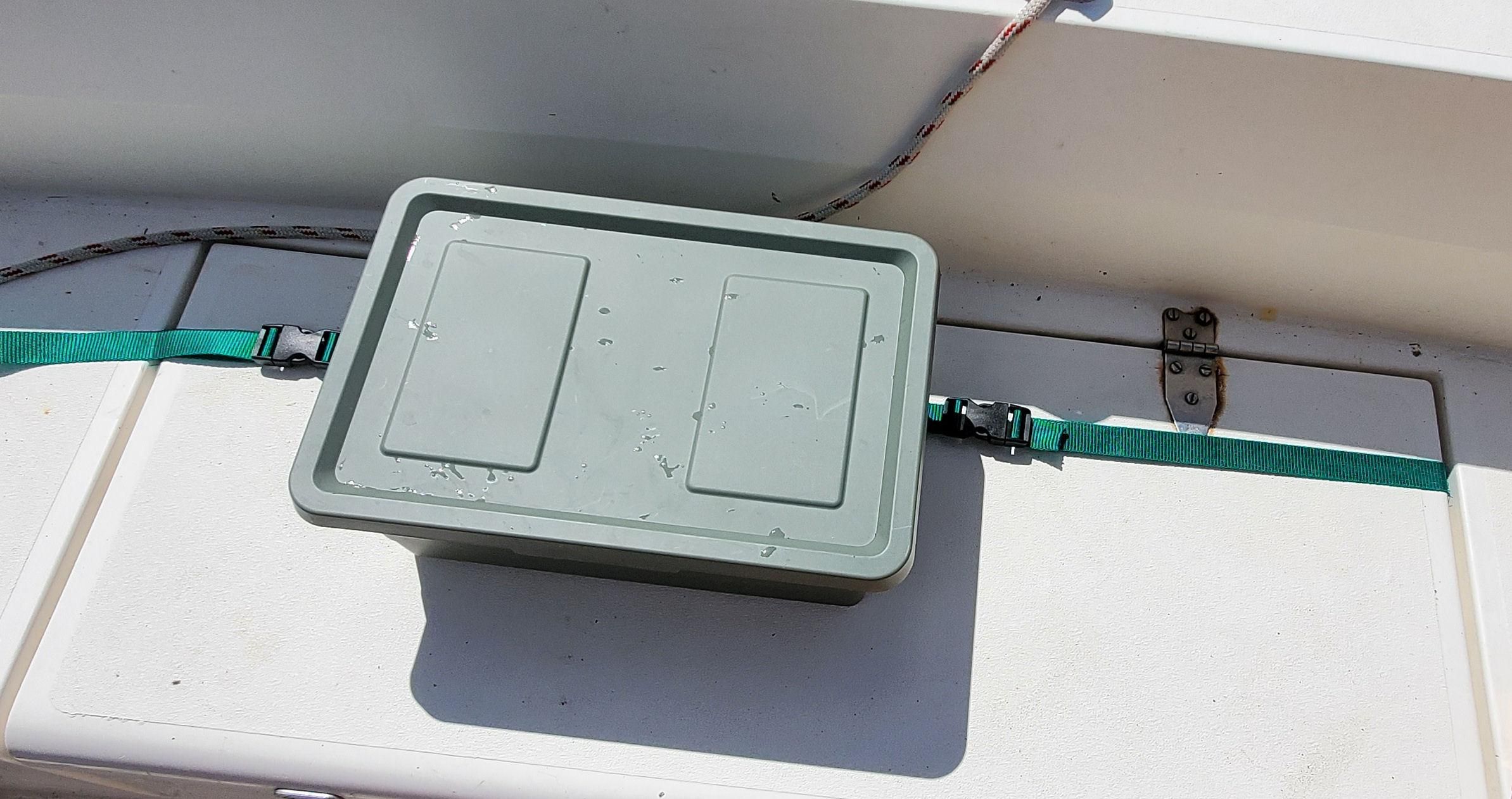 Quick Access Box for Hawk20 Day Boat : 4 Steps - Instructables