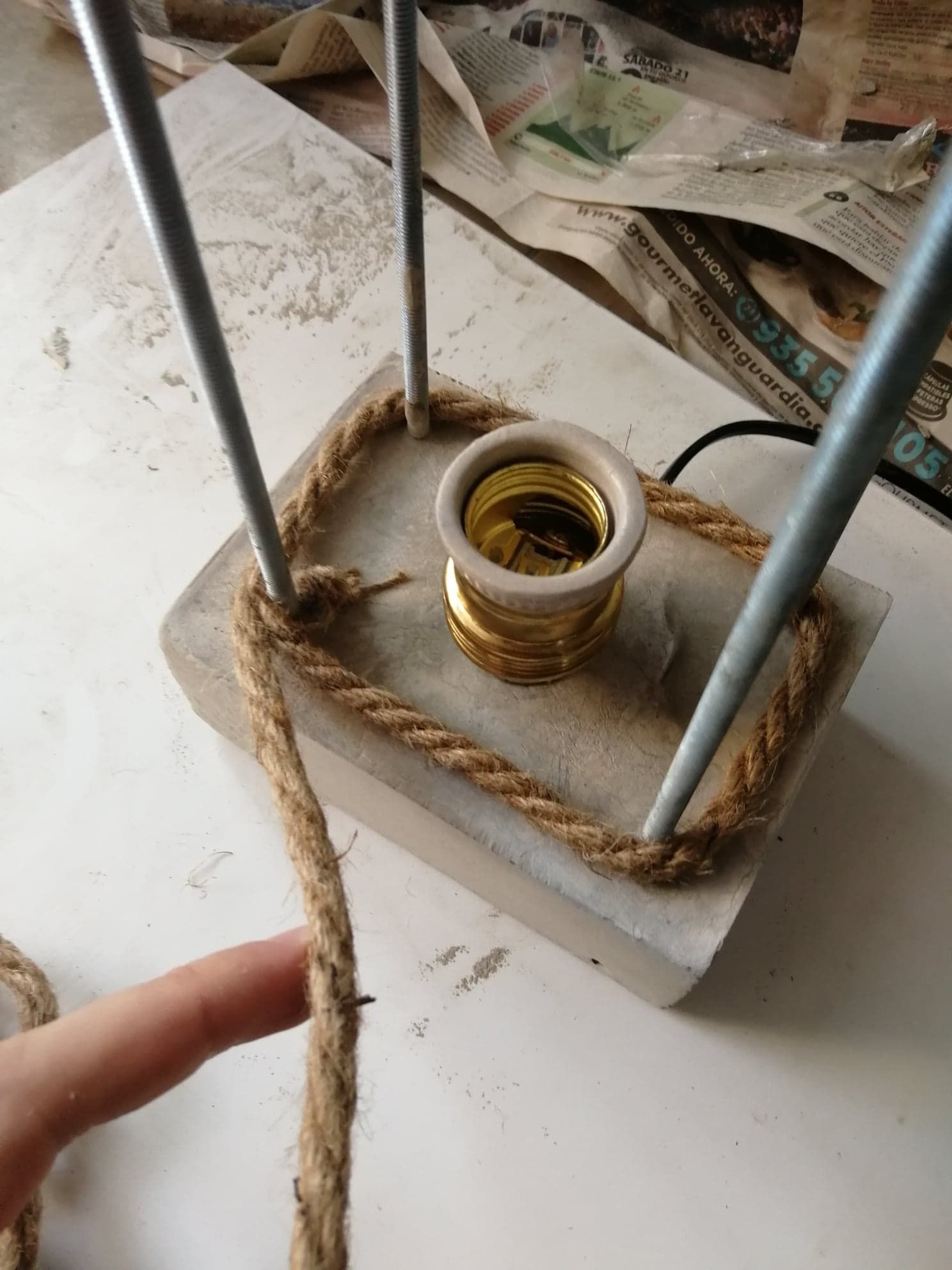 Concrete Base Rope Table Lamp : 5 Steps - Instructables