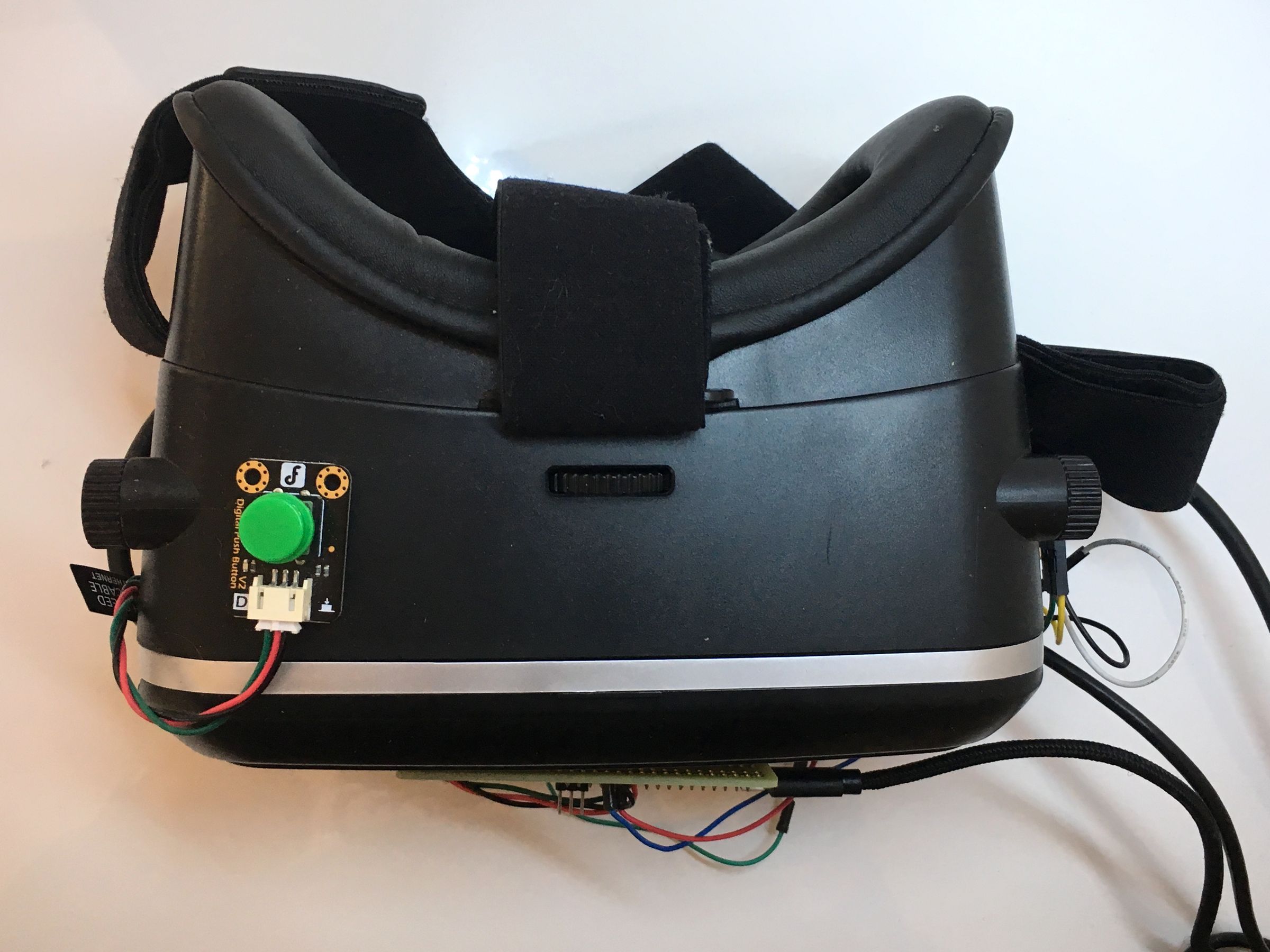 DIY VR HEADSET FOR $80 : 10 Steps (with Pictures) - Instructables