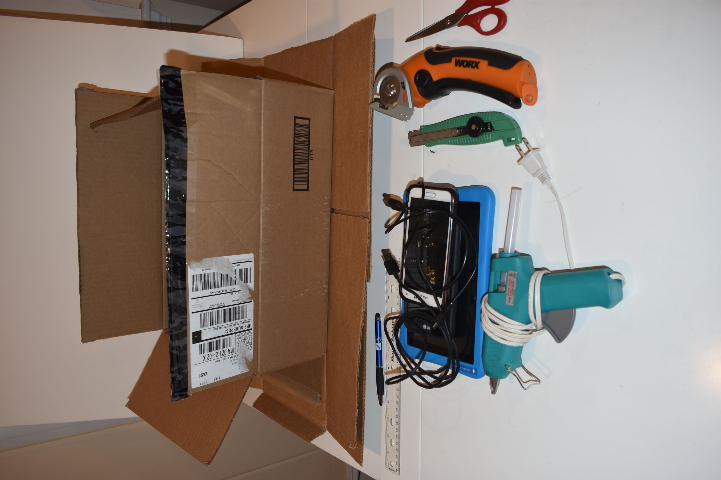 Cardboard Charging Station Dock and Organizer : 5 Steps - Instructables