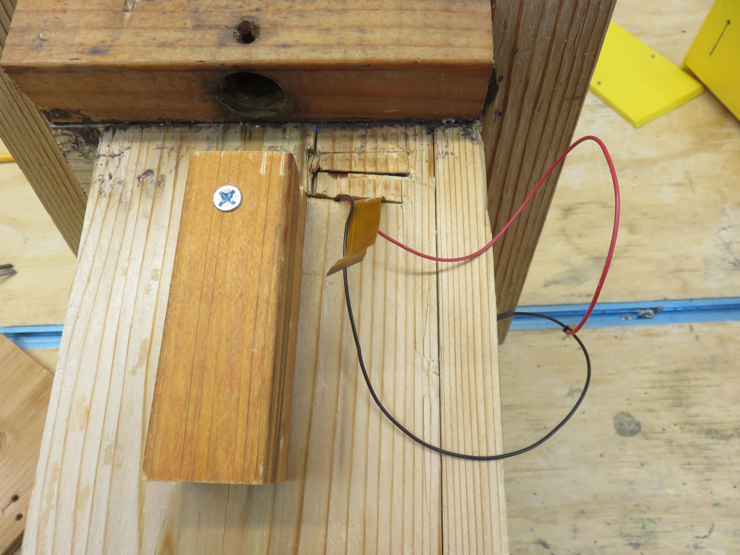 Add Camera and Lights to a Bluebird Nesting Box : 7 Steps - Instructables