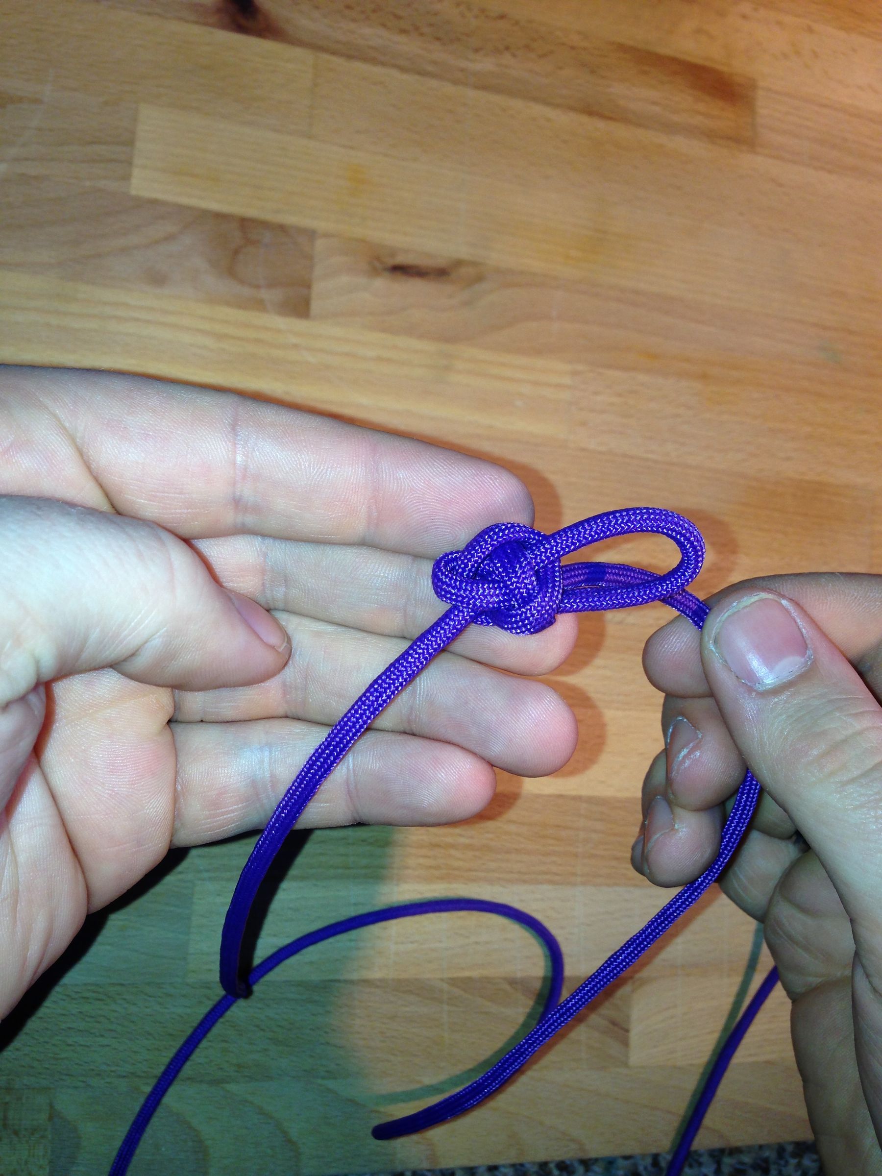 Paracord Celtic Knot Chain Bracelet- Very Easy to Make, and a Great ...