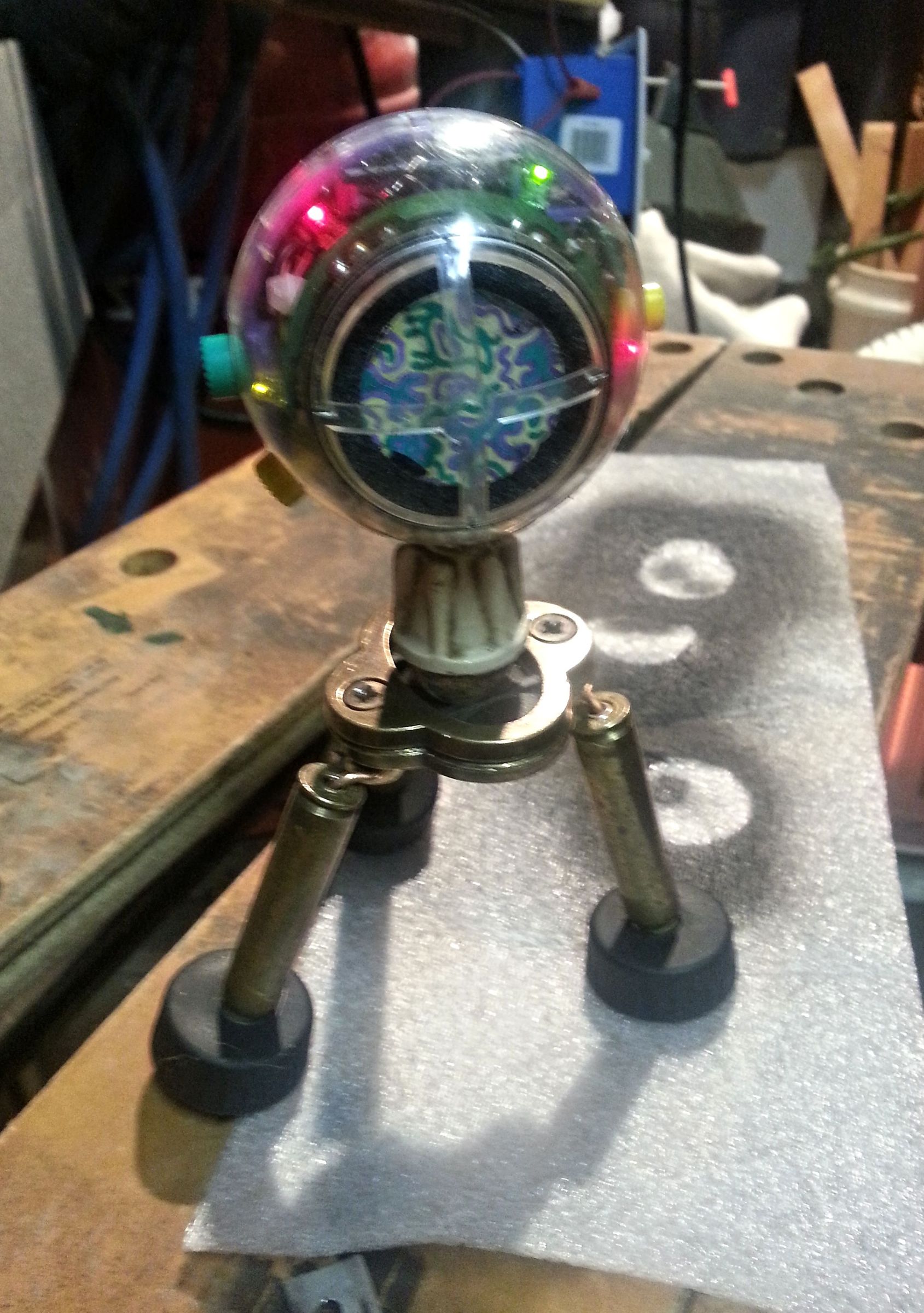Create "War of the Worlds" Inspired "Junkbots" - Instructables