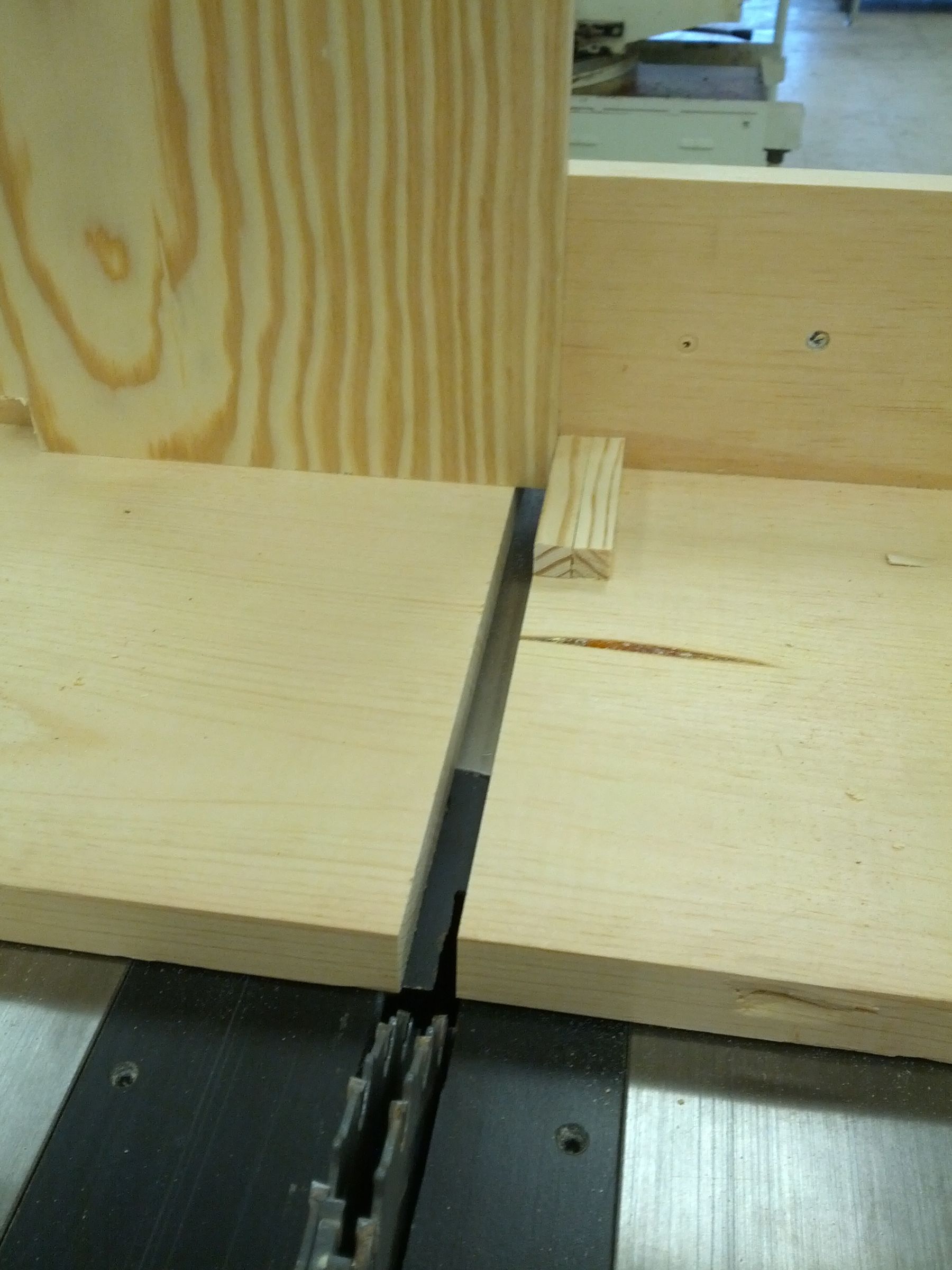 Box (finger) Joint Jig : 9 Steps (with Pictures) - Instructables