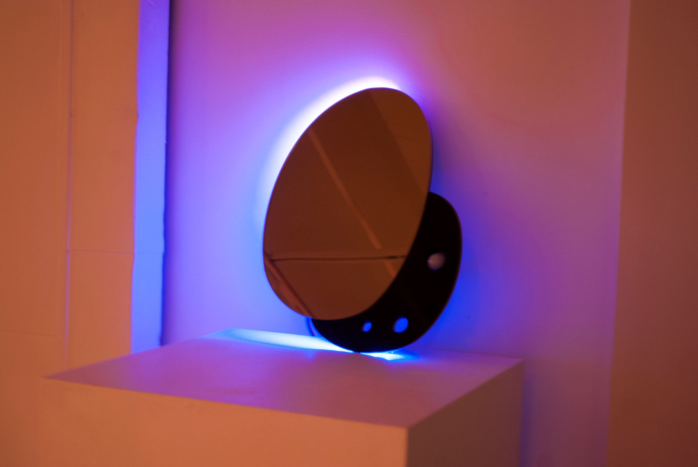 Mirror Mirror (with RGB LED) : 10 Steps - Instructables