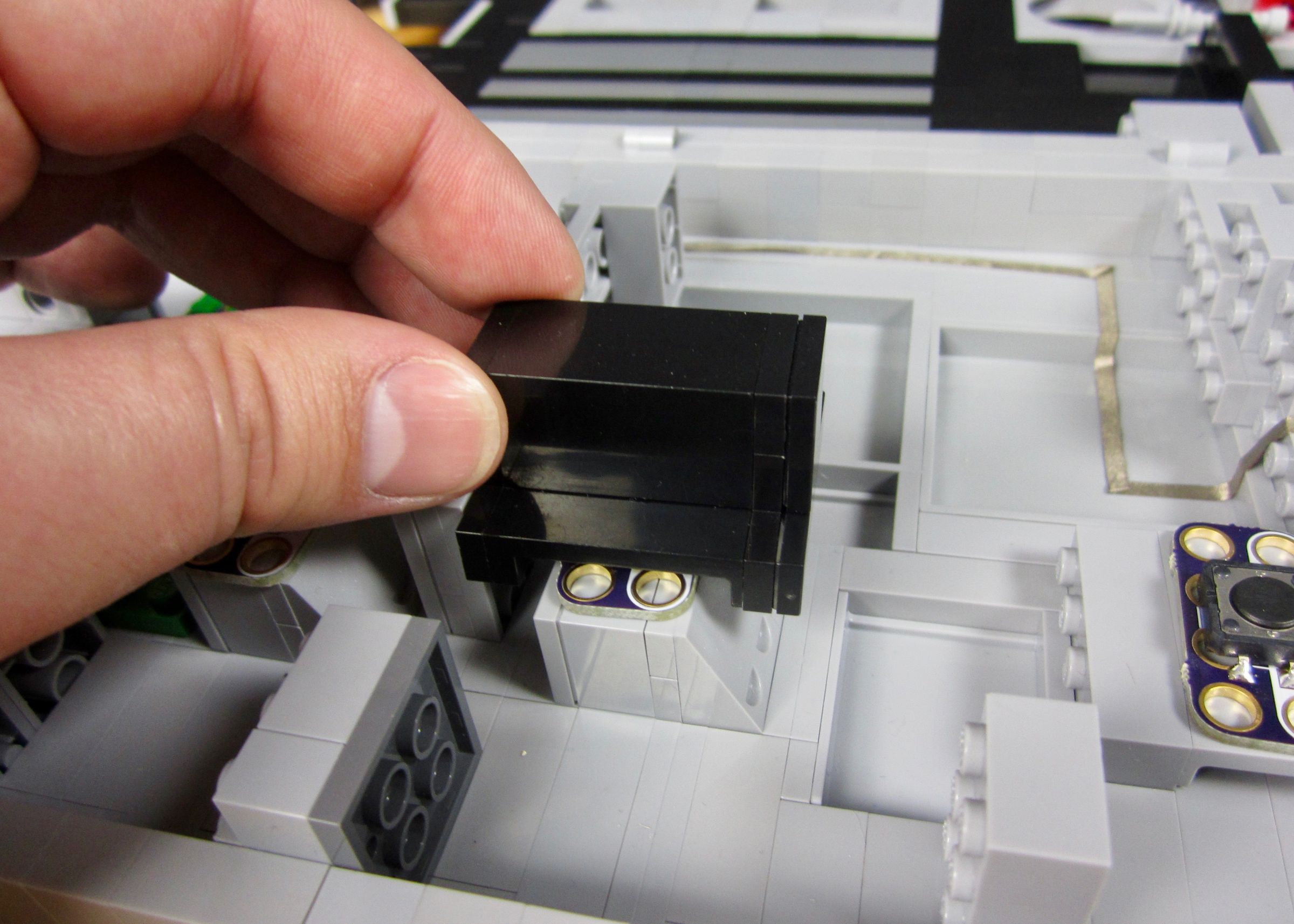 Giant LEGO NES Controller : 15 Steps (with Pictures) - Instructables