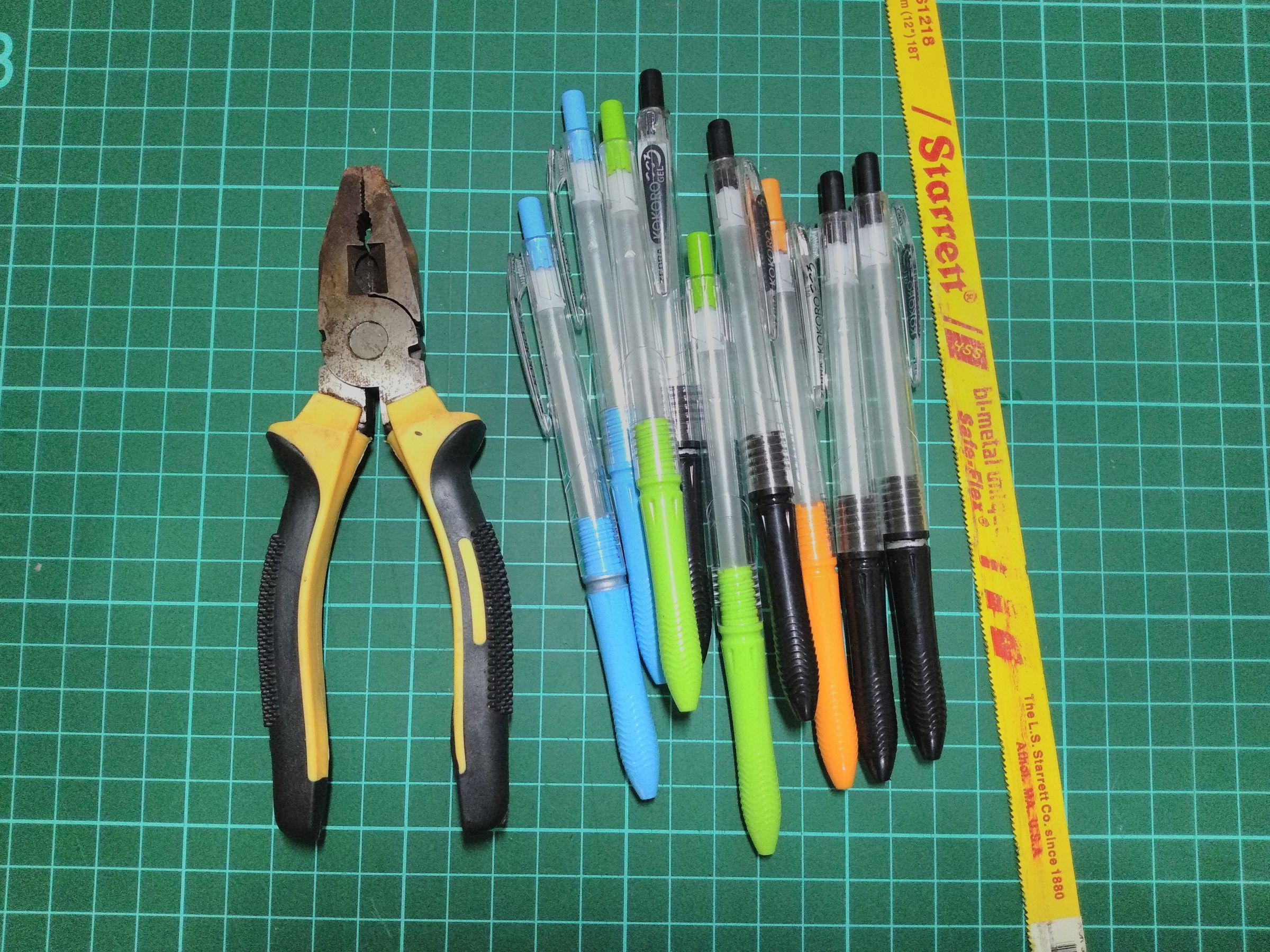 Recycling Used Pens Into an Action Figure : 10 Steps - Instructables