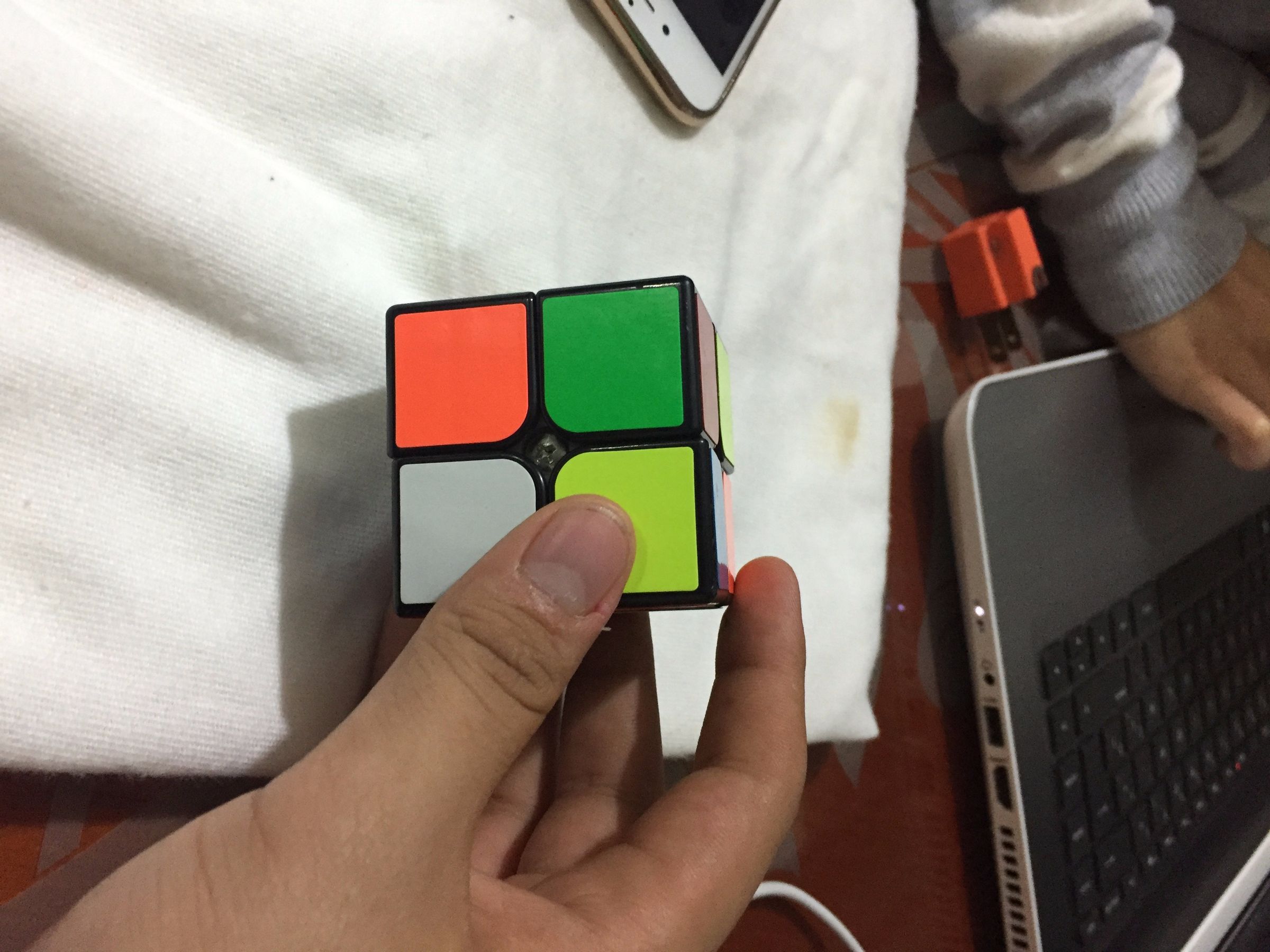 Solving a Pocket/Mini Cube (2x2x2). : 6 Steps - Instructables