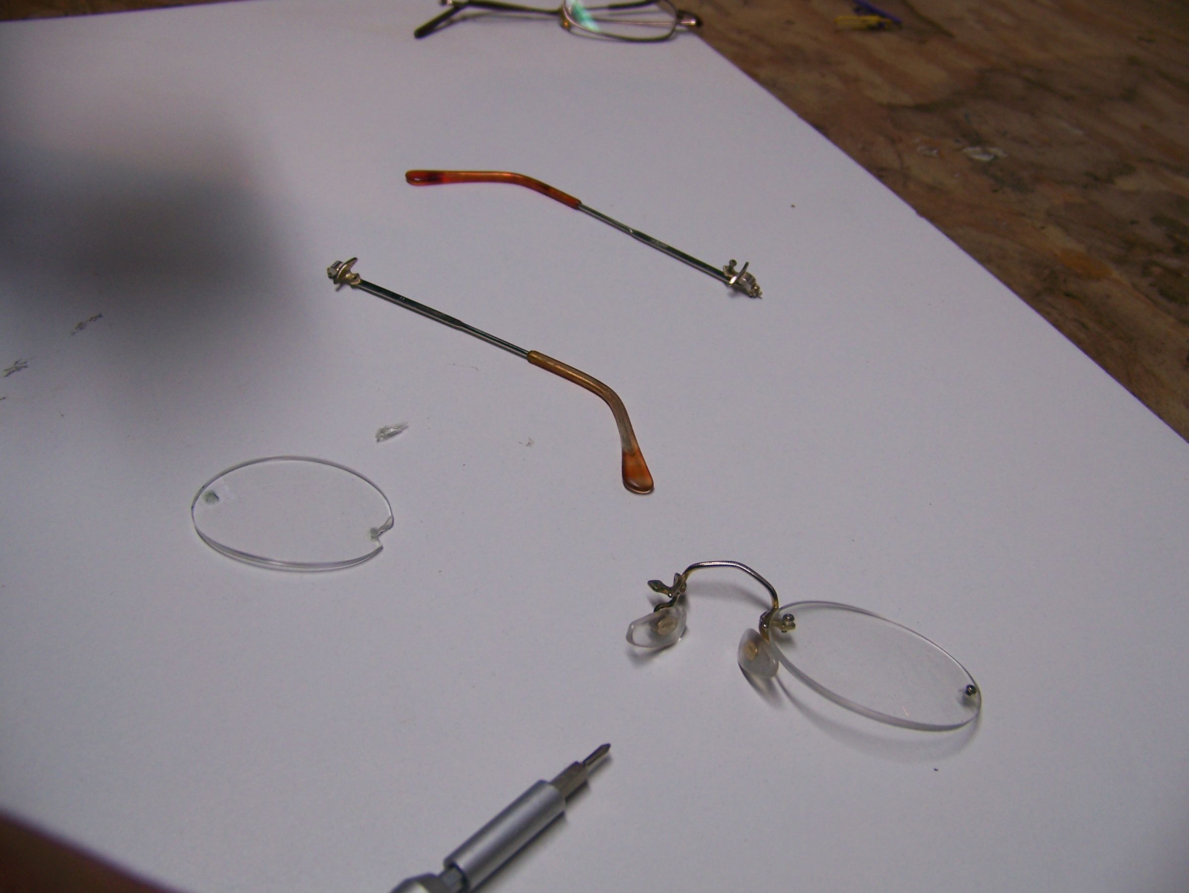 Super Easy Glasses Repair : 5 Steps (with Pictures) - Instructables