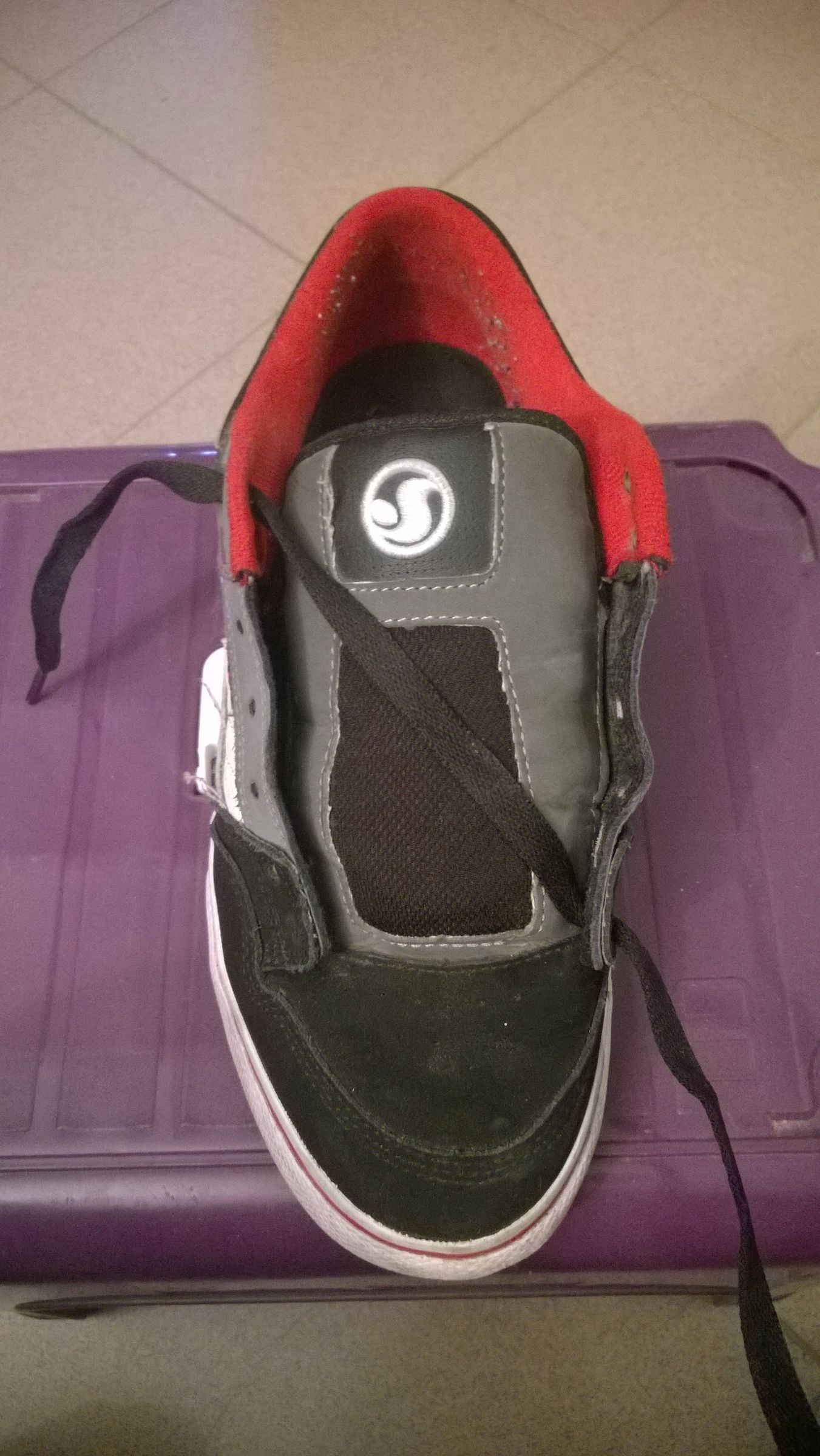 Checked Shoe (using Your Shoelace) : 5 Steps - Instructables