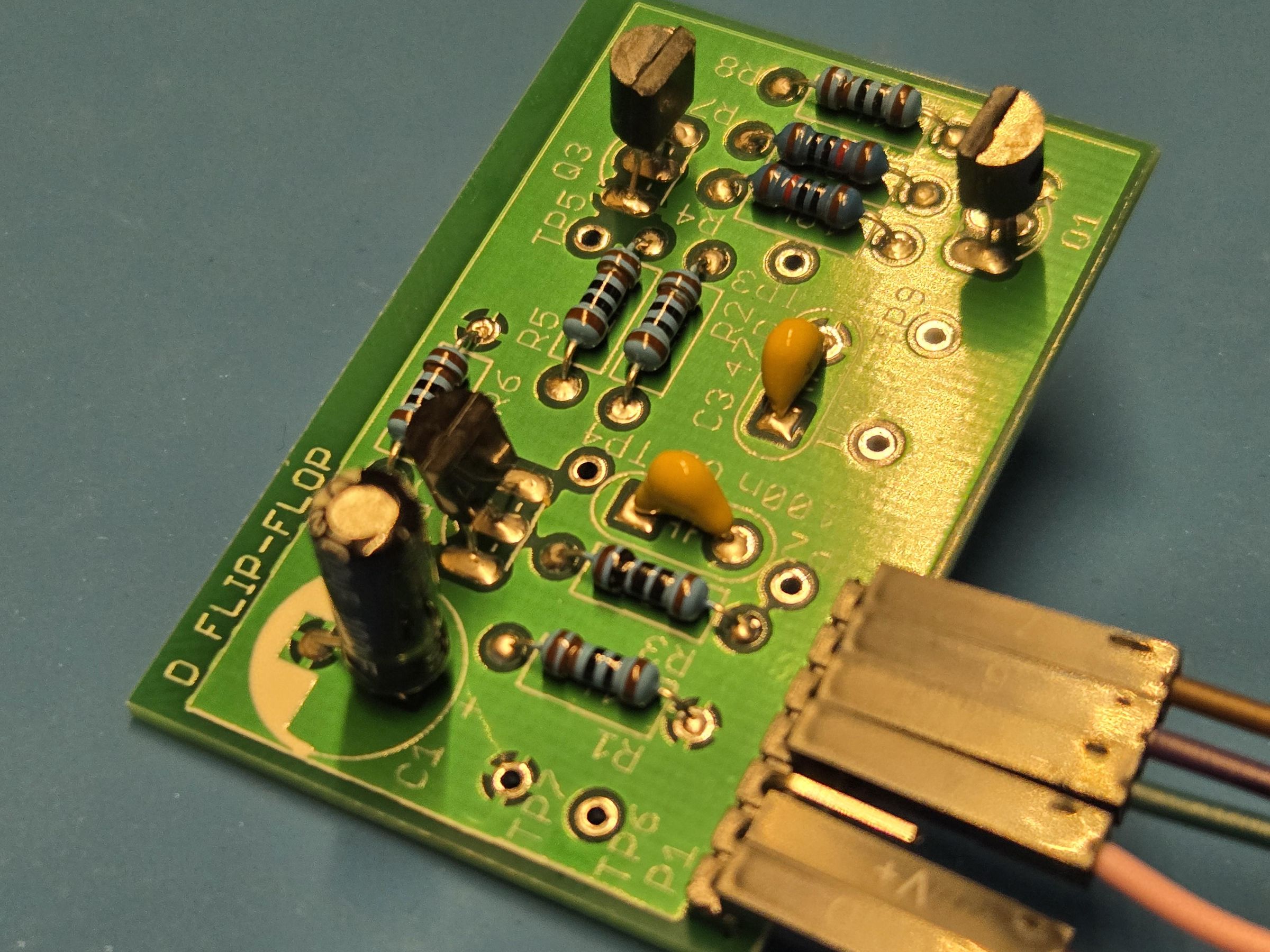 D Flip-Flop, MiniPCB, 10A-20, Rev A1-01 : 3 Steps - Instructables