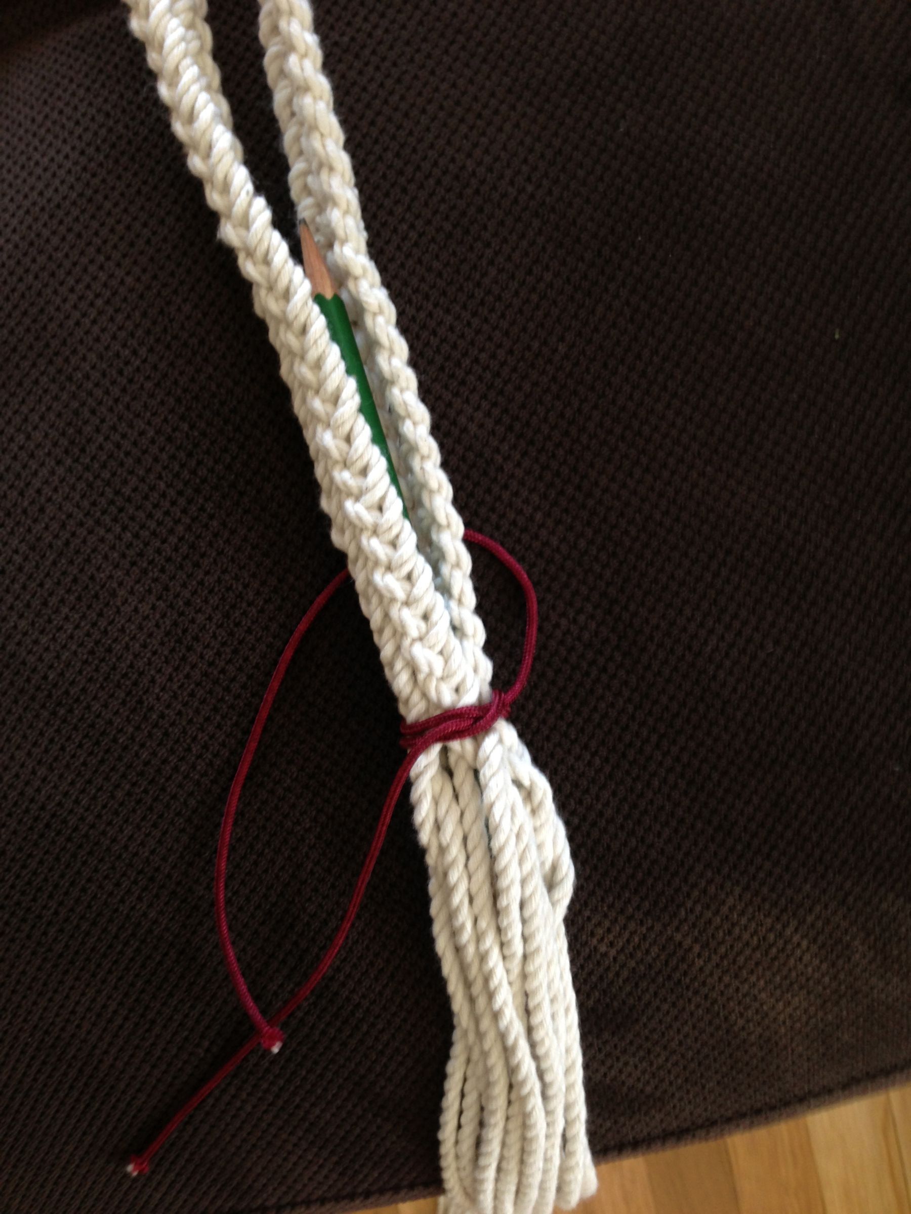 How to Make a Plant Hanger Out of Rope : 10 Steps (with Pictures ...