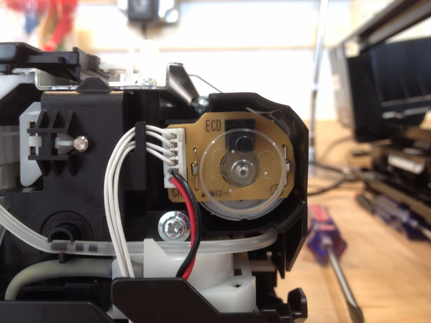 Disassembling a Brother MFC-J450DW Printer : 31 Steps - Instructables