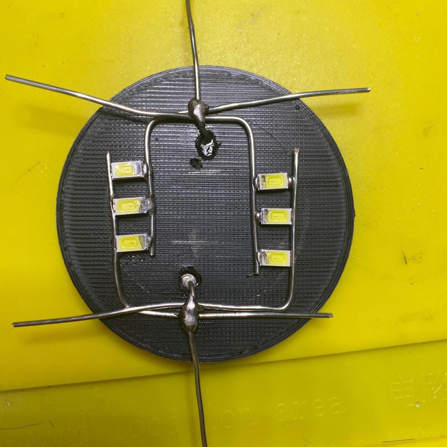 Glowing Jupiter Necklace : 5 Steps (with Pictures) - Instructables