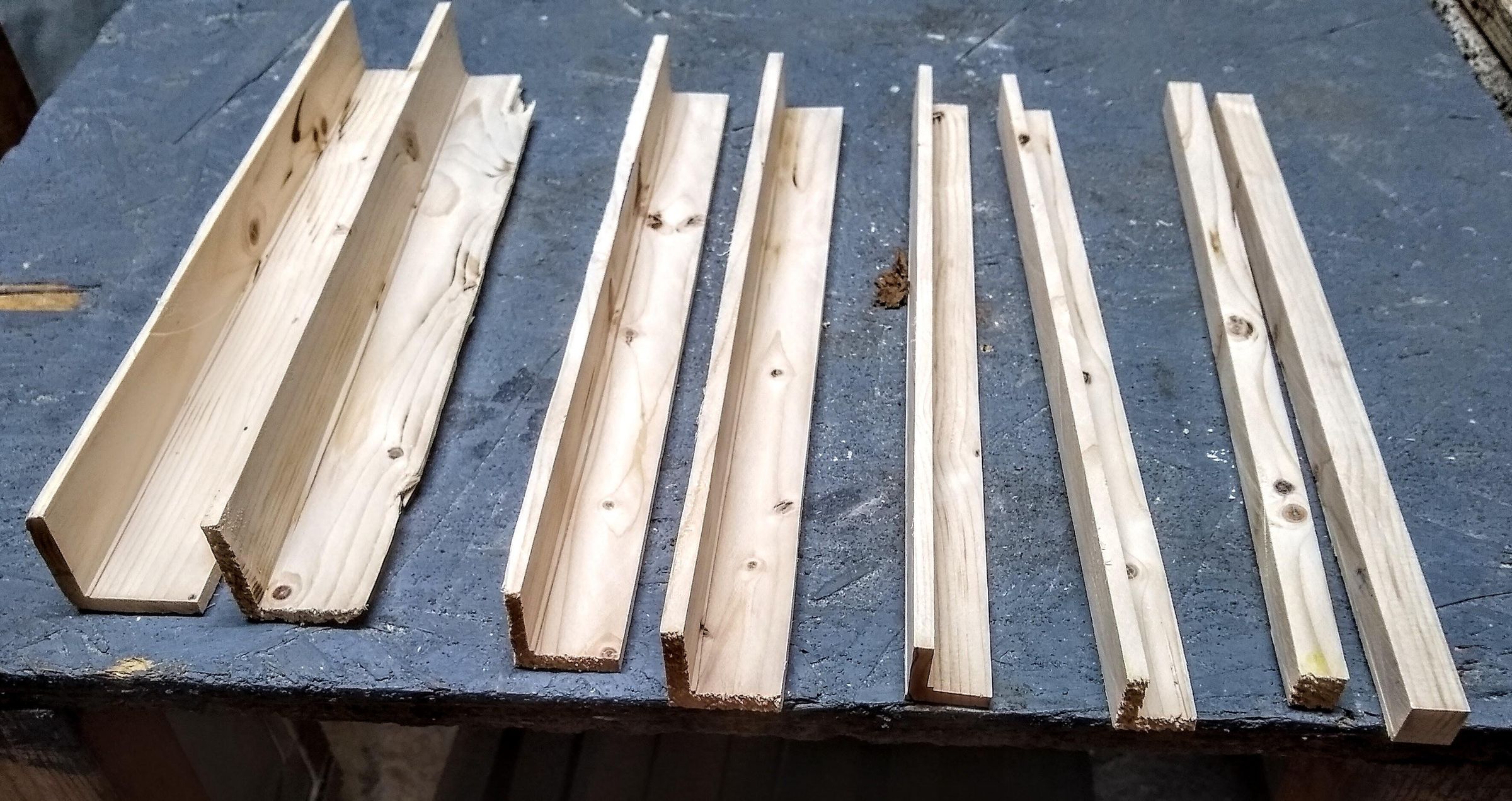 How to Make Outside Corner Molding Trim : 11 Steps - Instructables