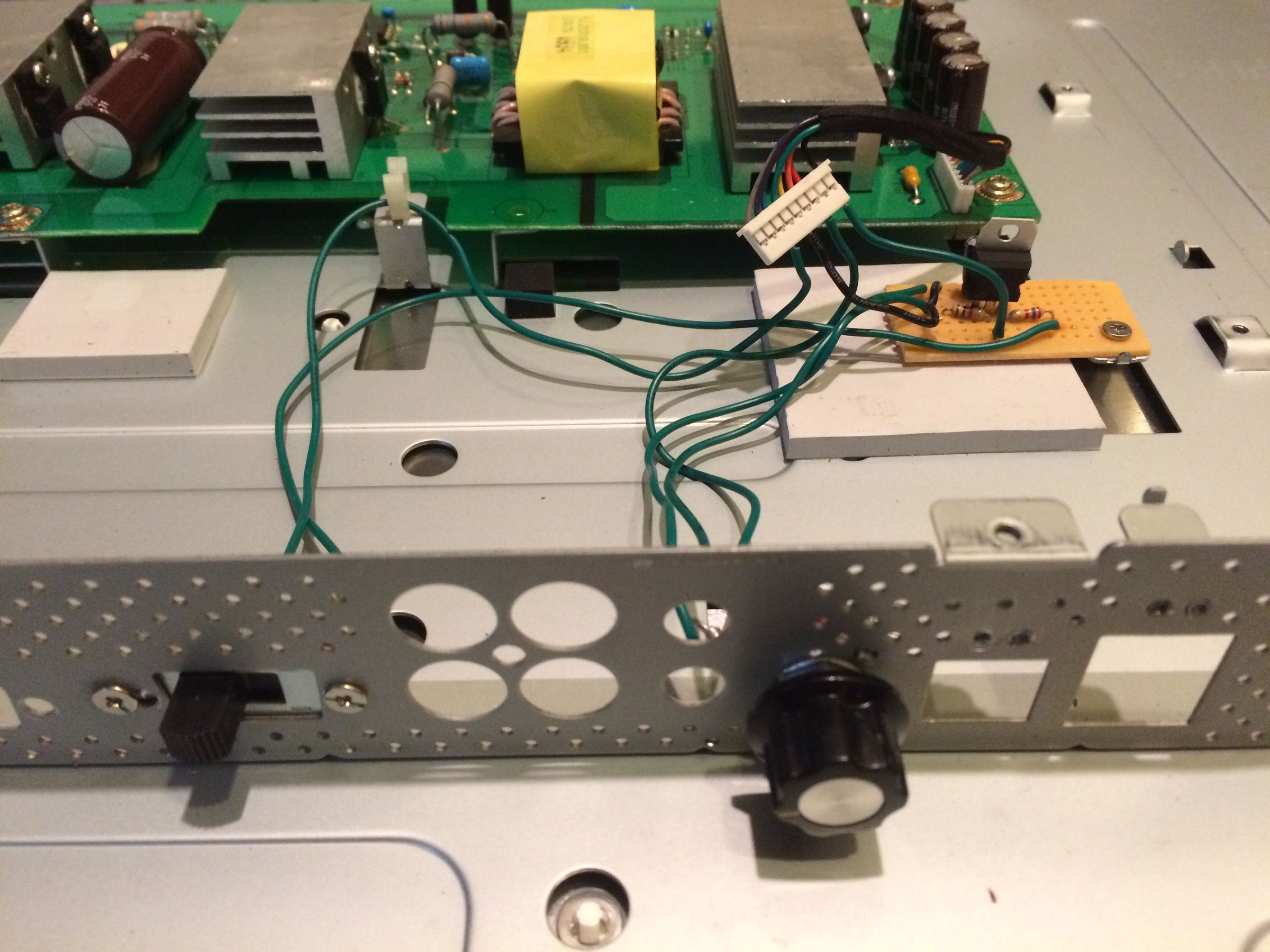 Continuous Light Panel With Regulated Brightness From a Broken LCD Monitor : 3 Steps - Instructables