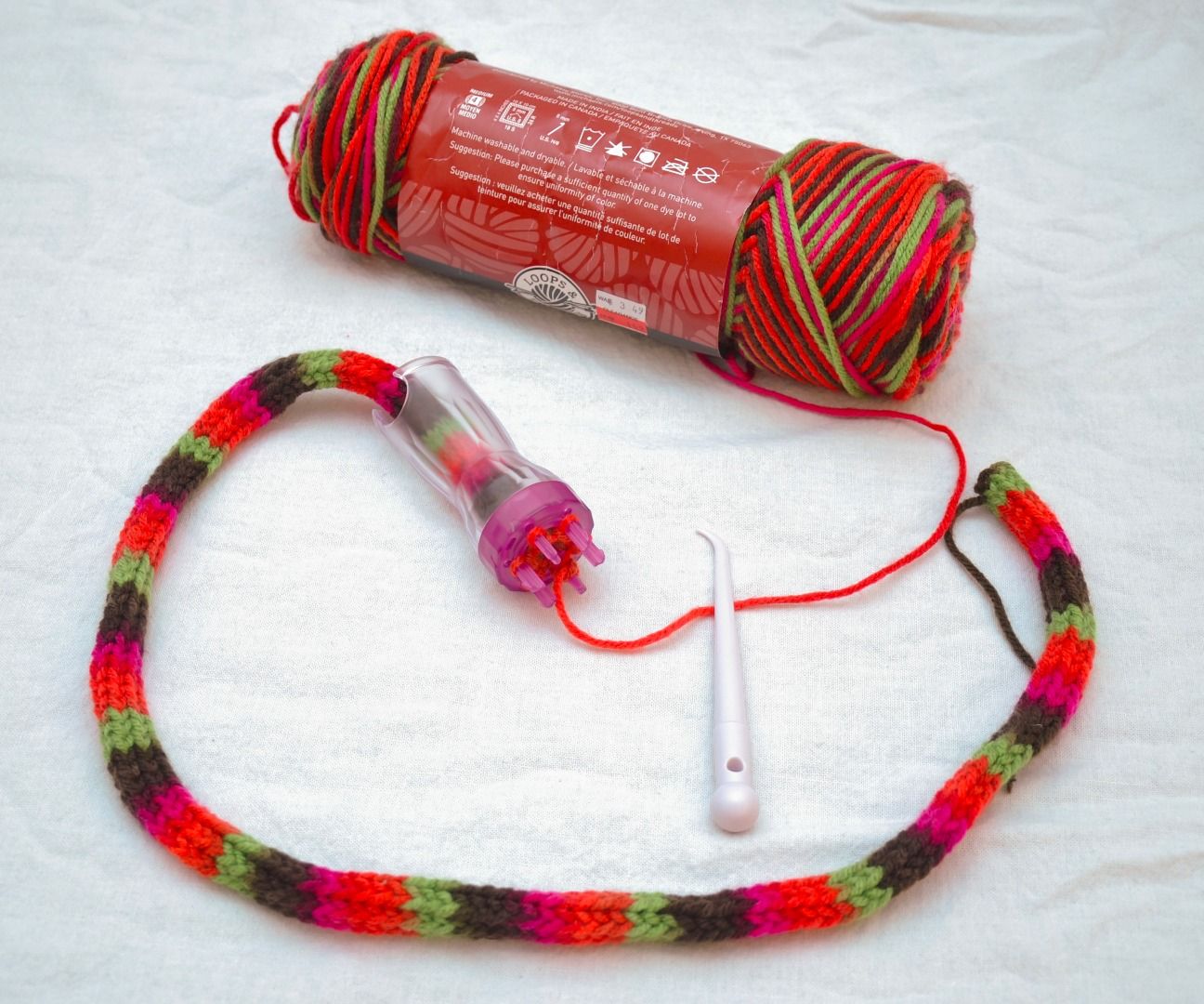 How to Use a French Knitter : 6 Steps (with Pictures) - Instructables