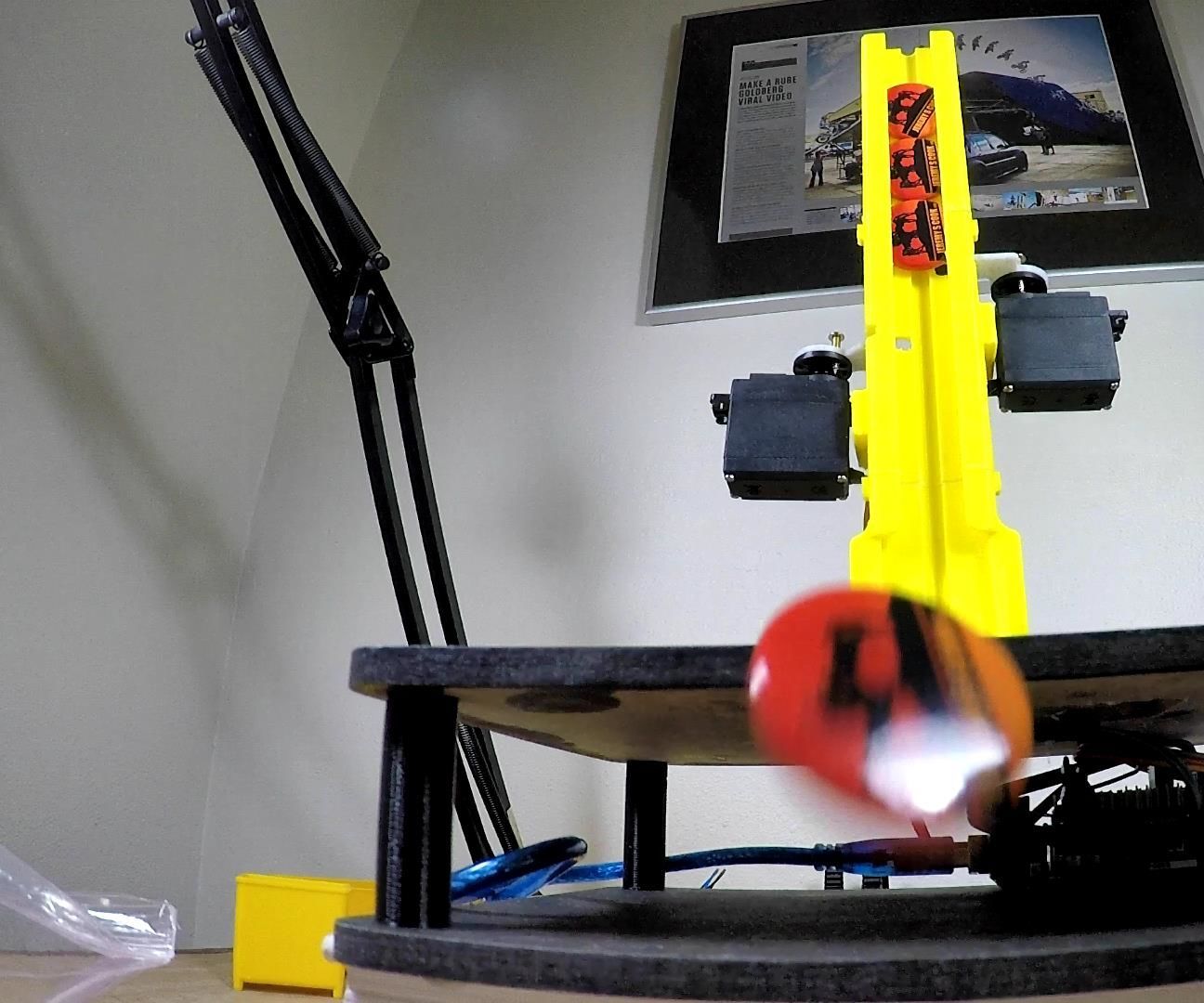 Automatic Promotional Button Dispenser : 6 Steps (with Pictures ...