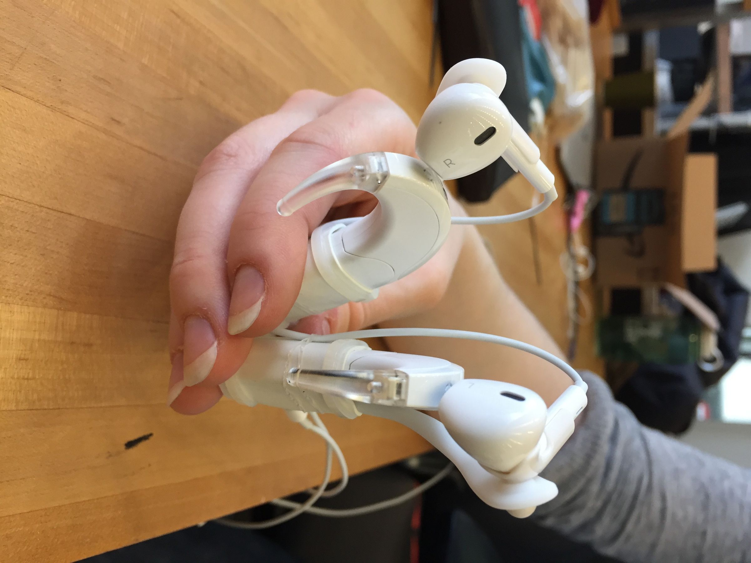 CiPod: Earbud Attachment for Cochlear Implants : 11 Steps (with ...