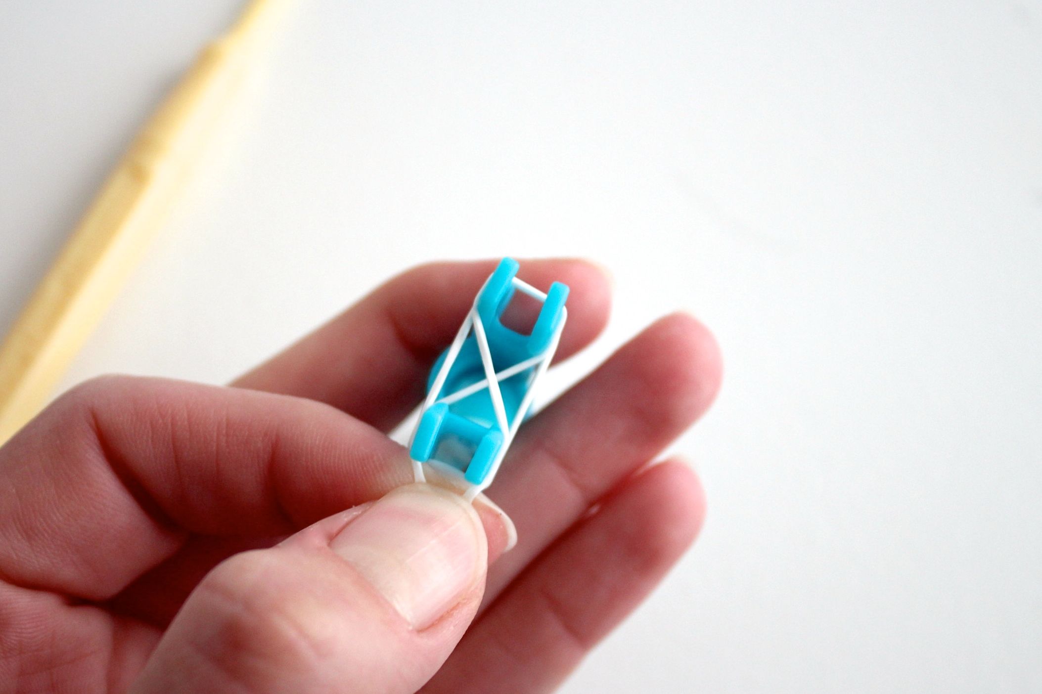 How to Use the Mini Rainbow Loom : 5 Steps (with Pictures) - Instructables