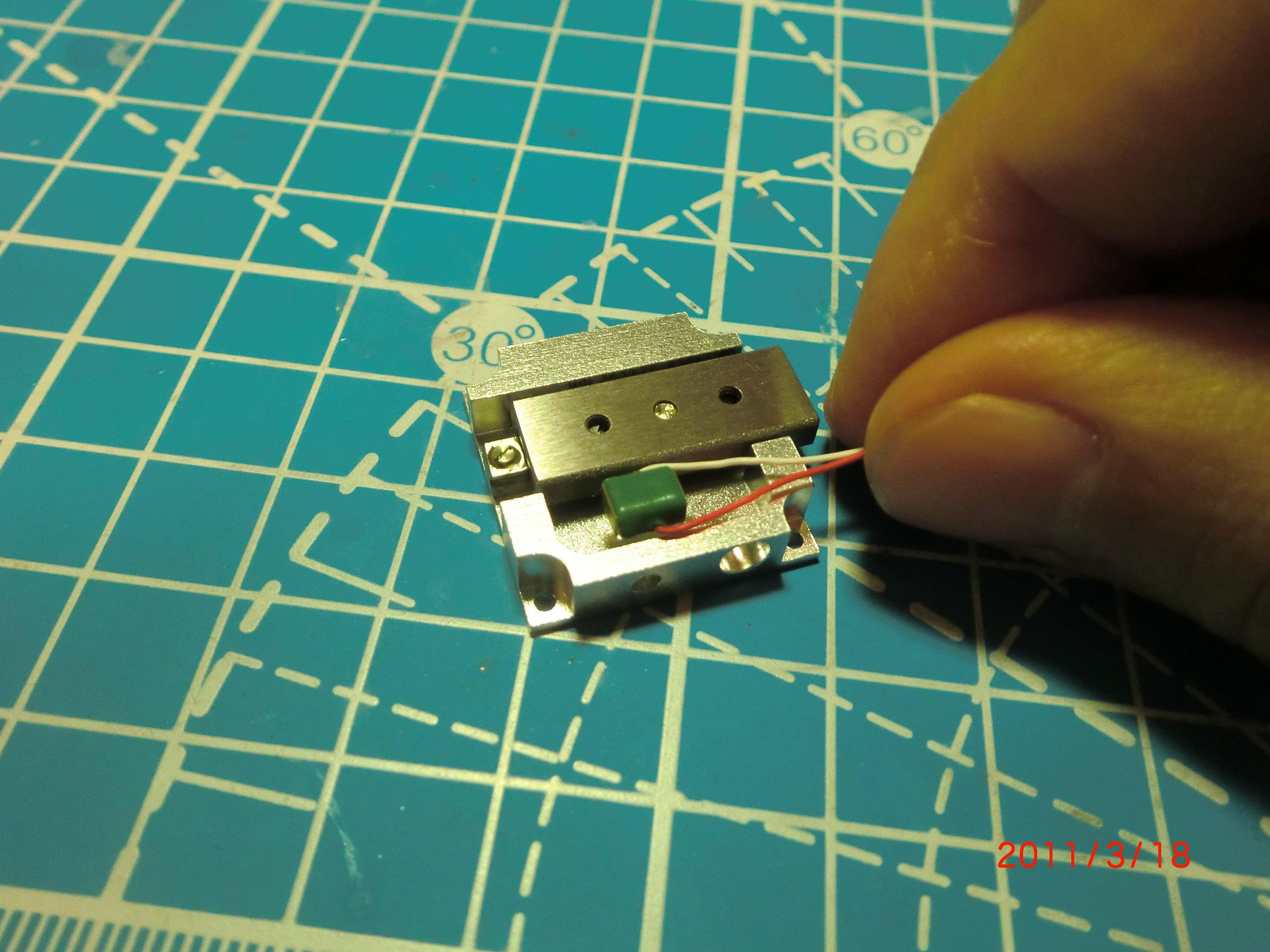 Hacking Linear Slides Into Centimeter Range, Nanometer Step Size and ...