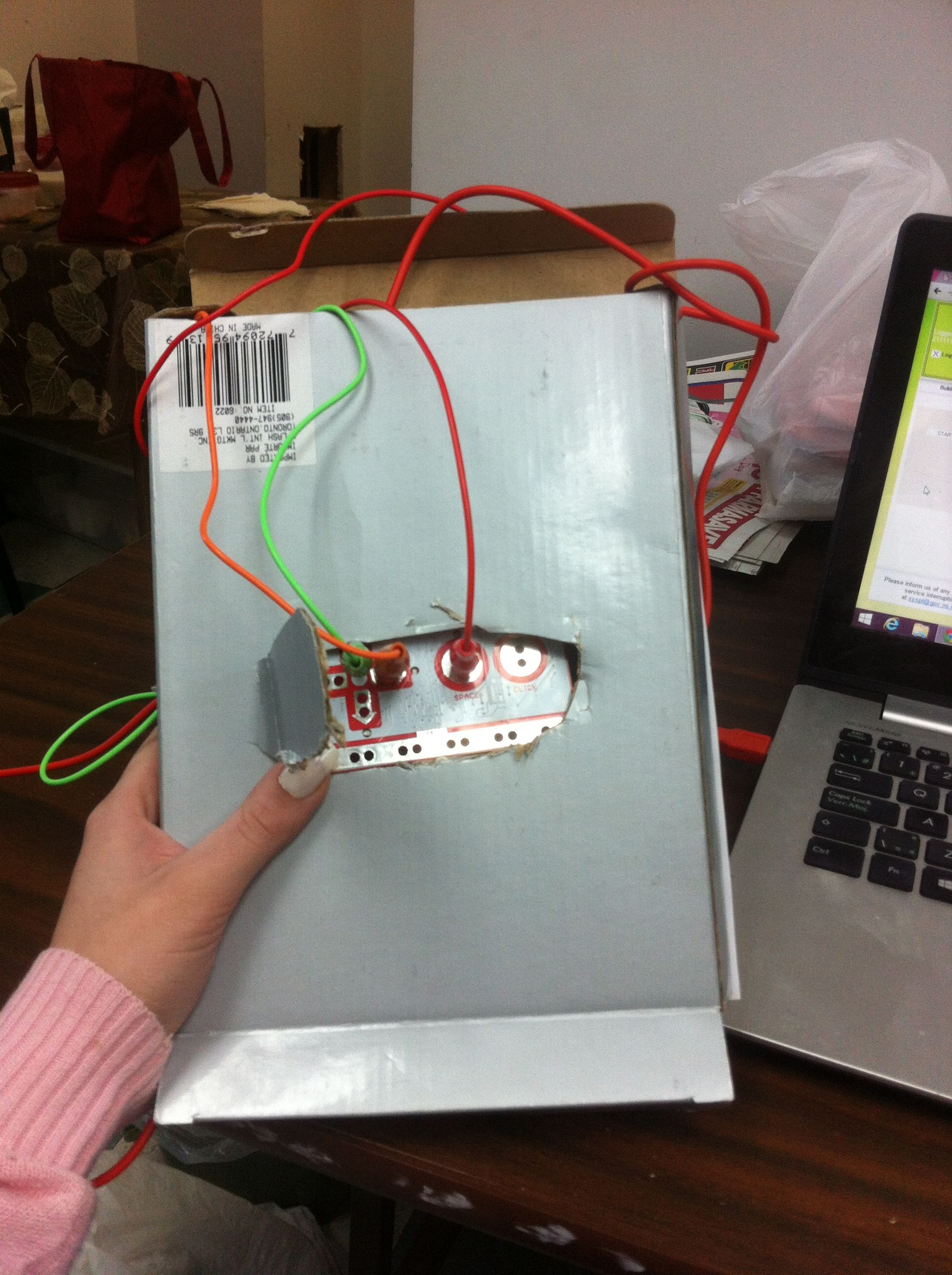 Interactive E-Card Using Makey Makey and Scratch! : 3 Steps - Instructables