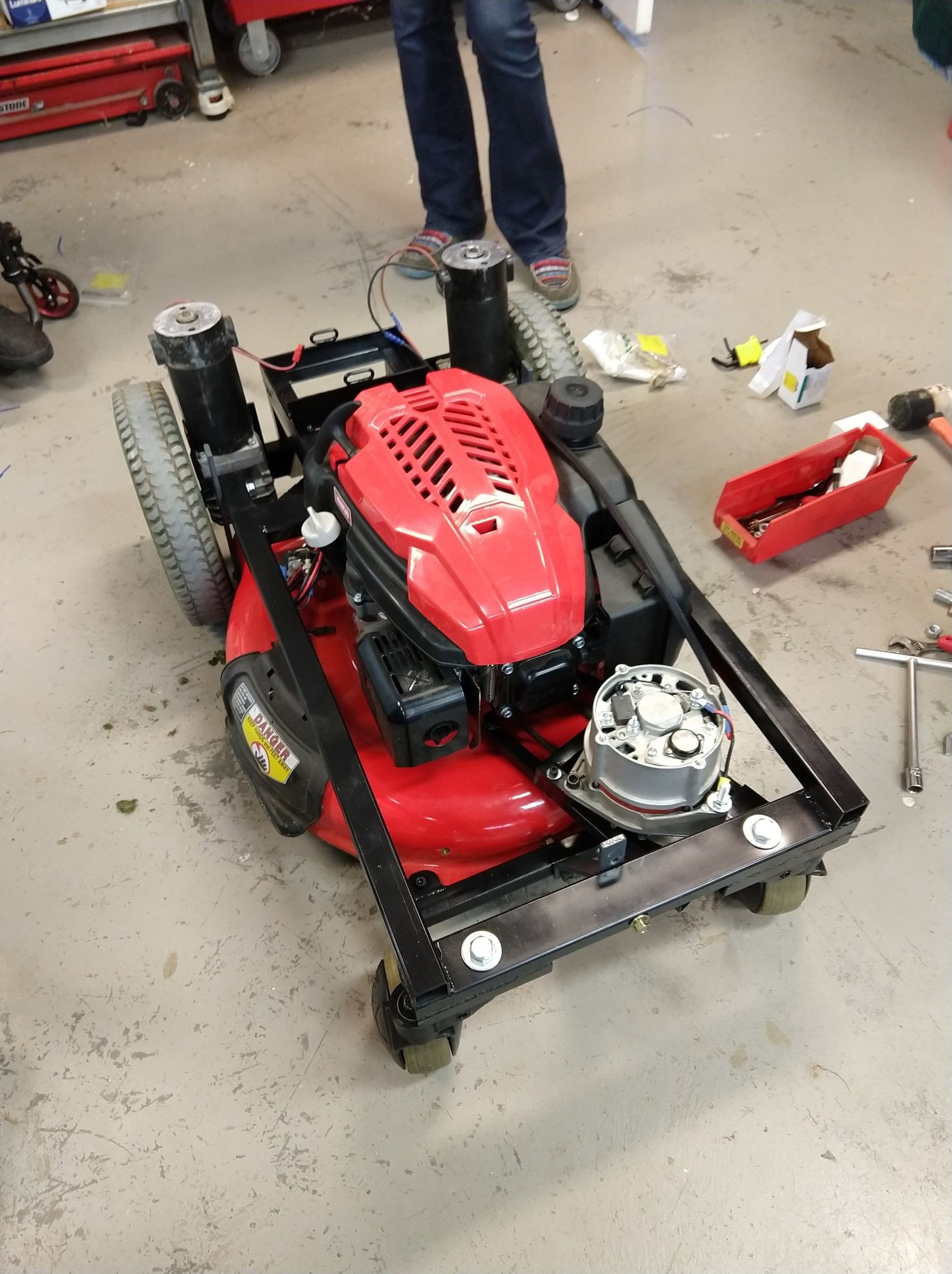 Remote Control Lawn Mower : 7 Steps (with Pictures) - Instructables